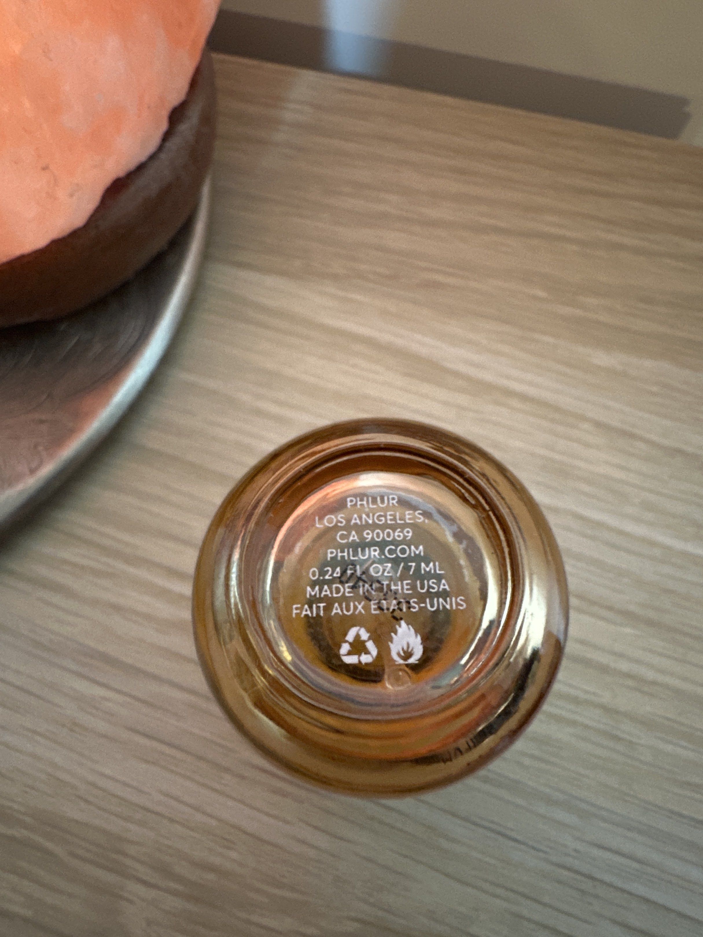 Phlur Vanilla Skin Eau de Parfum 7ml, 美容＆個人護理, 健康及美容 - 香水＆香體噴霧 - Carousell