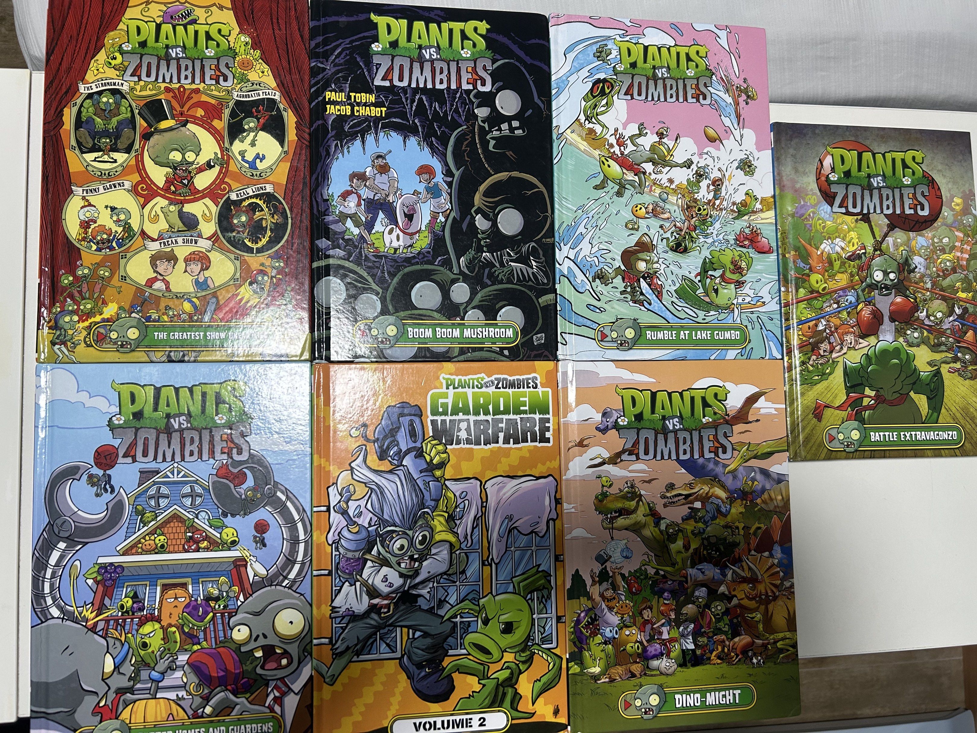 Plants vs. Zombies (7 books set), Hobbies & Toys, Books & Magazines ...