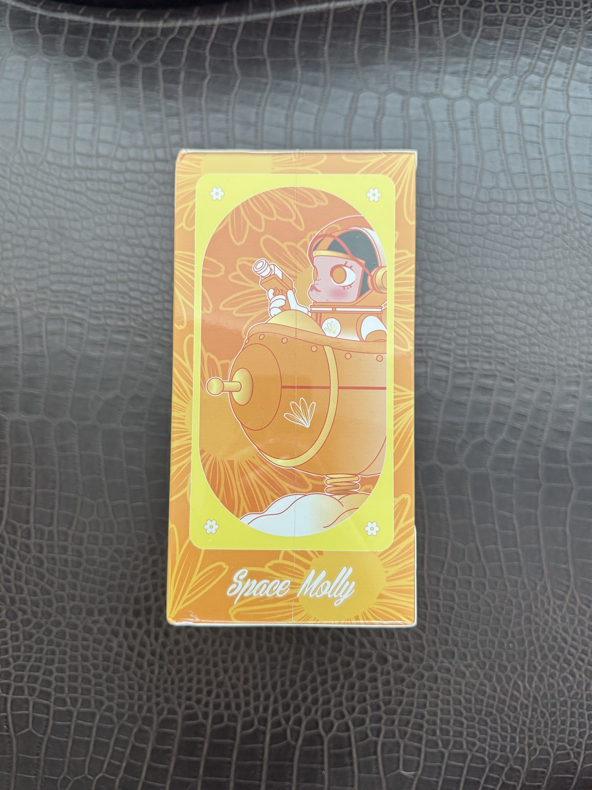 POP MART MEGA SPACE MOLLY Blooming Figure (Italy), Hobbies & Toys, Toys ...