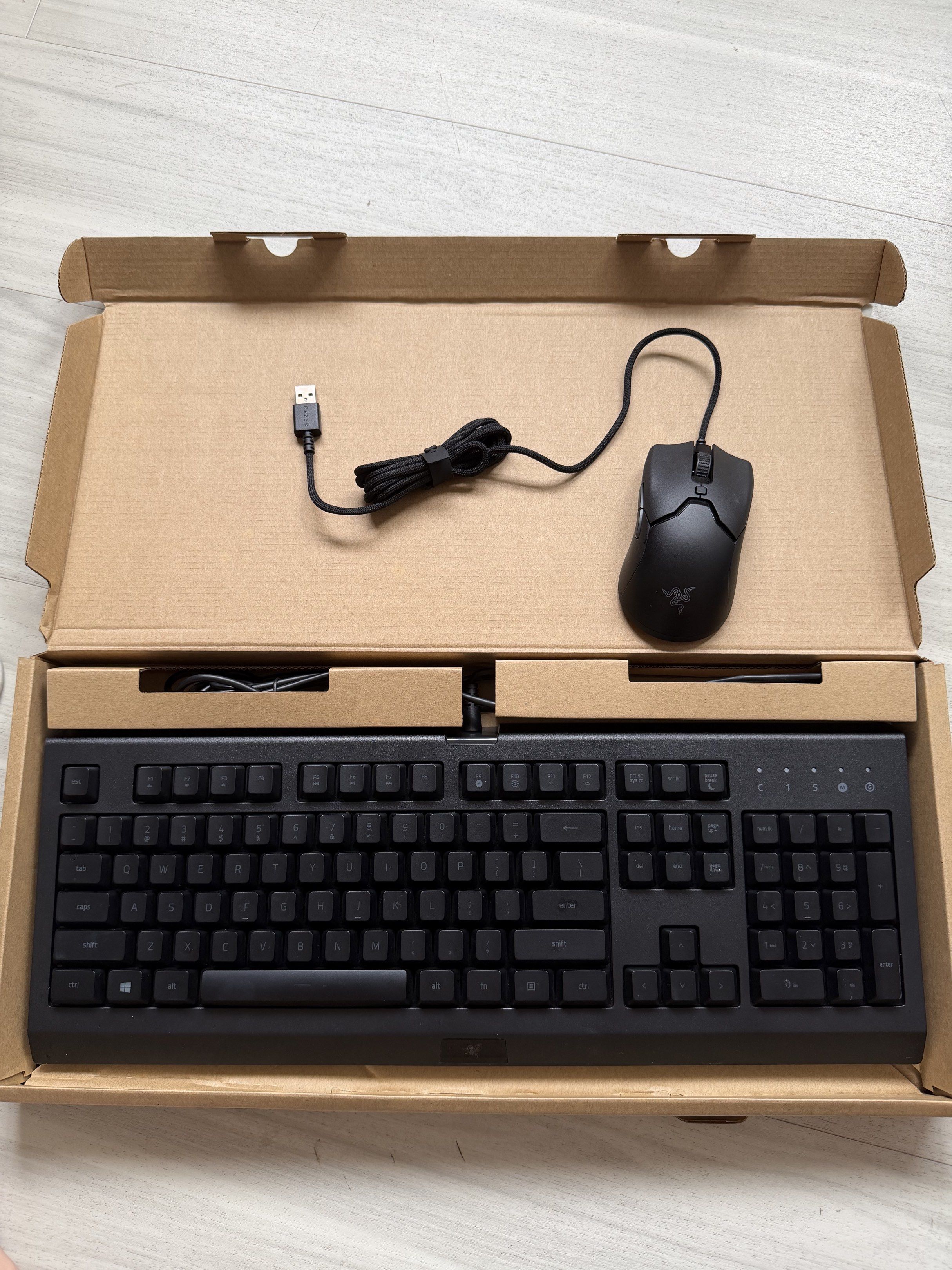 Razer Cynosa Lite Keyboard & Viper Mini Mouse Combo, Computers & Tech ...