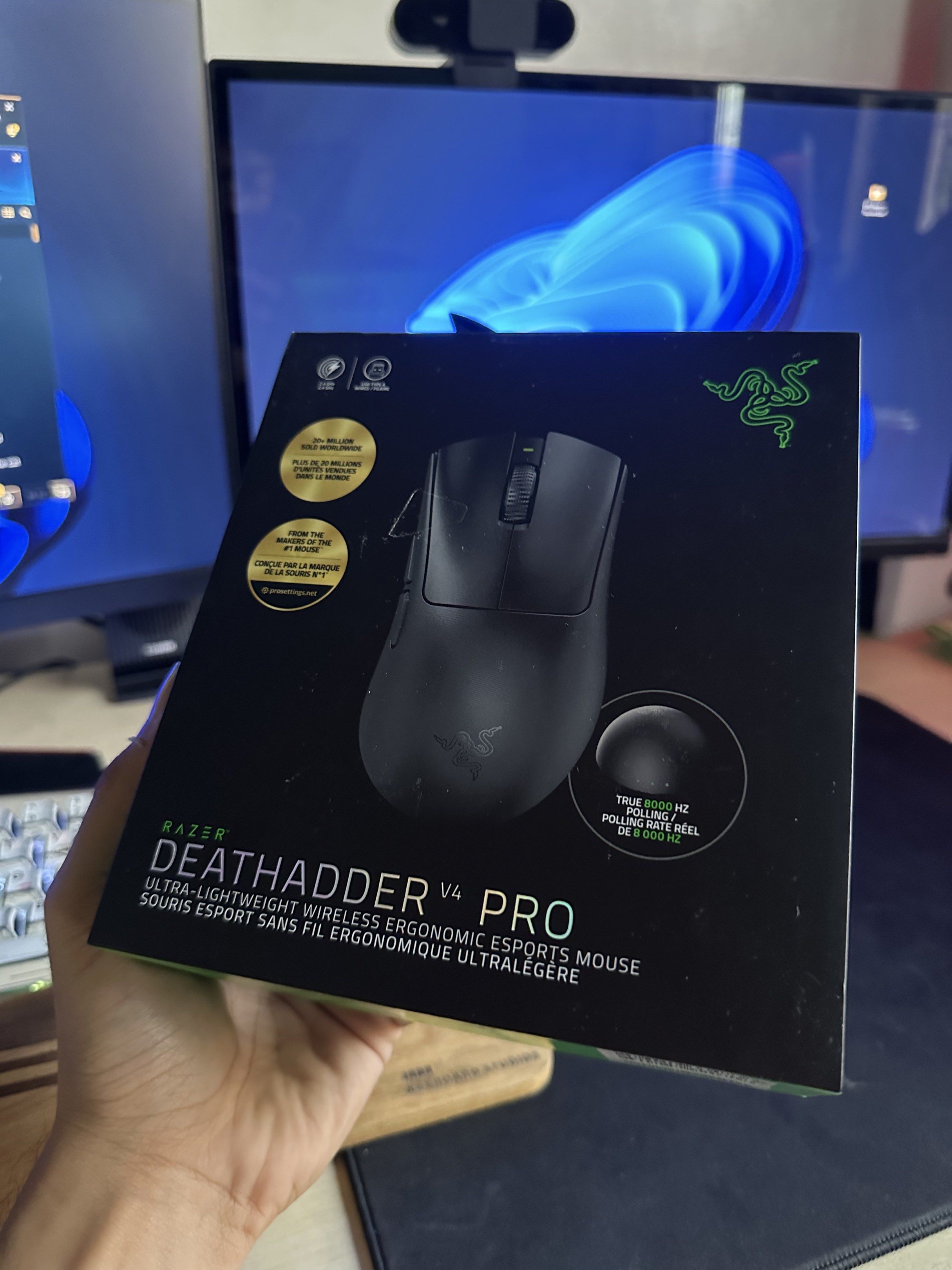 Razer DeathAdder V4 Pro Wireless Gaming Mouse, Computers & Tech, Parts ...
