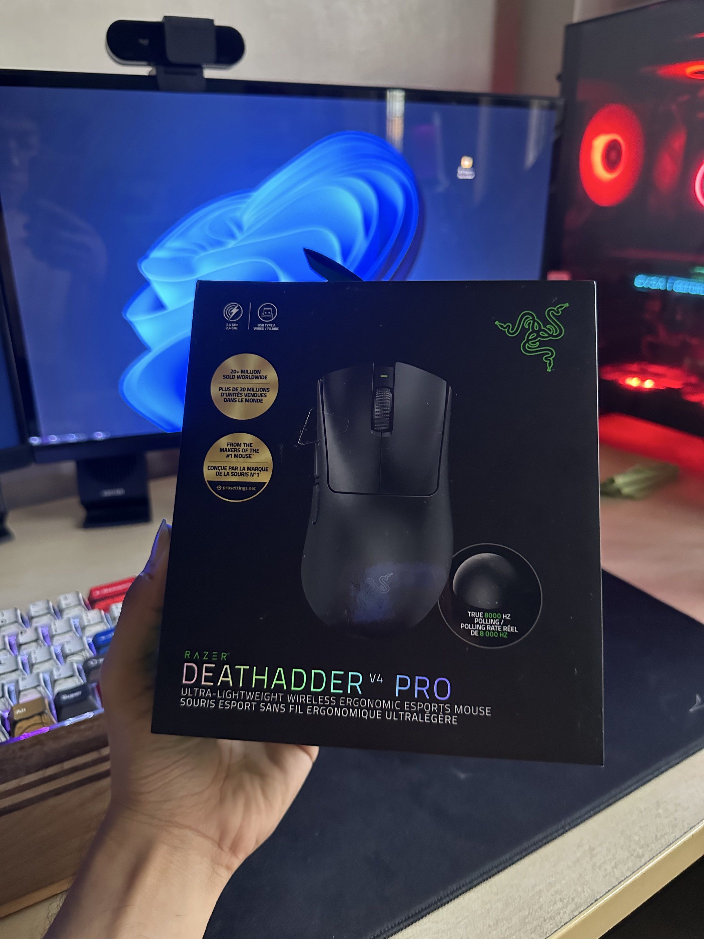 Razer DeathAdder V4 Pro Wireless Gaming Mouse, Computers & Tech, Parts ...