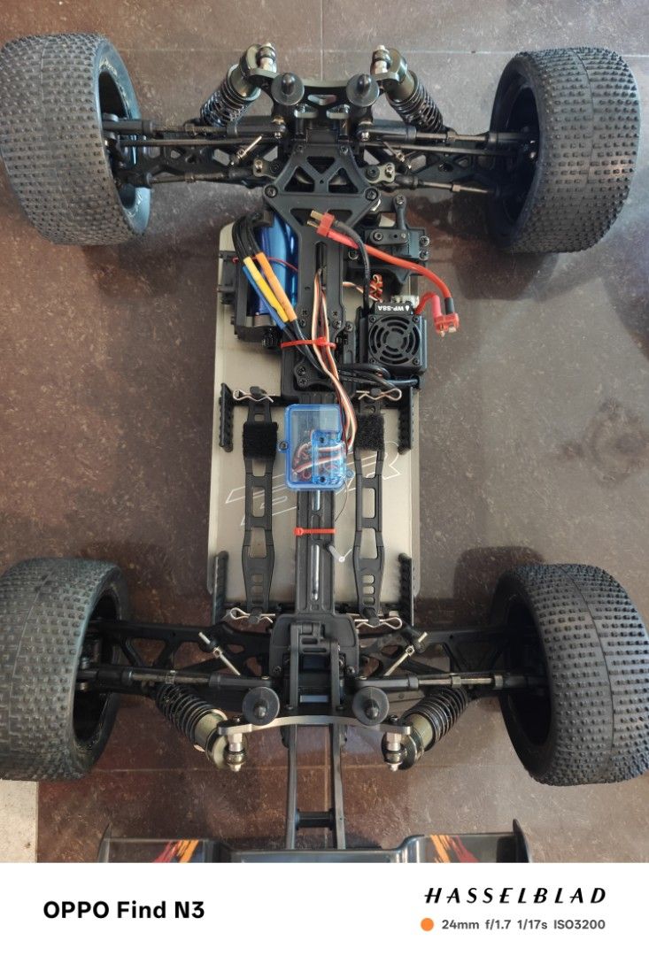 1/8 SaberTooth RC Car with Remote Control, Hobbies & Toys, Toys & Games ...