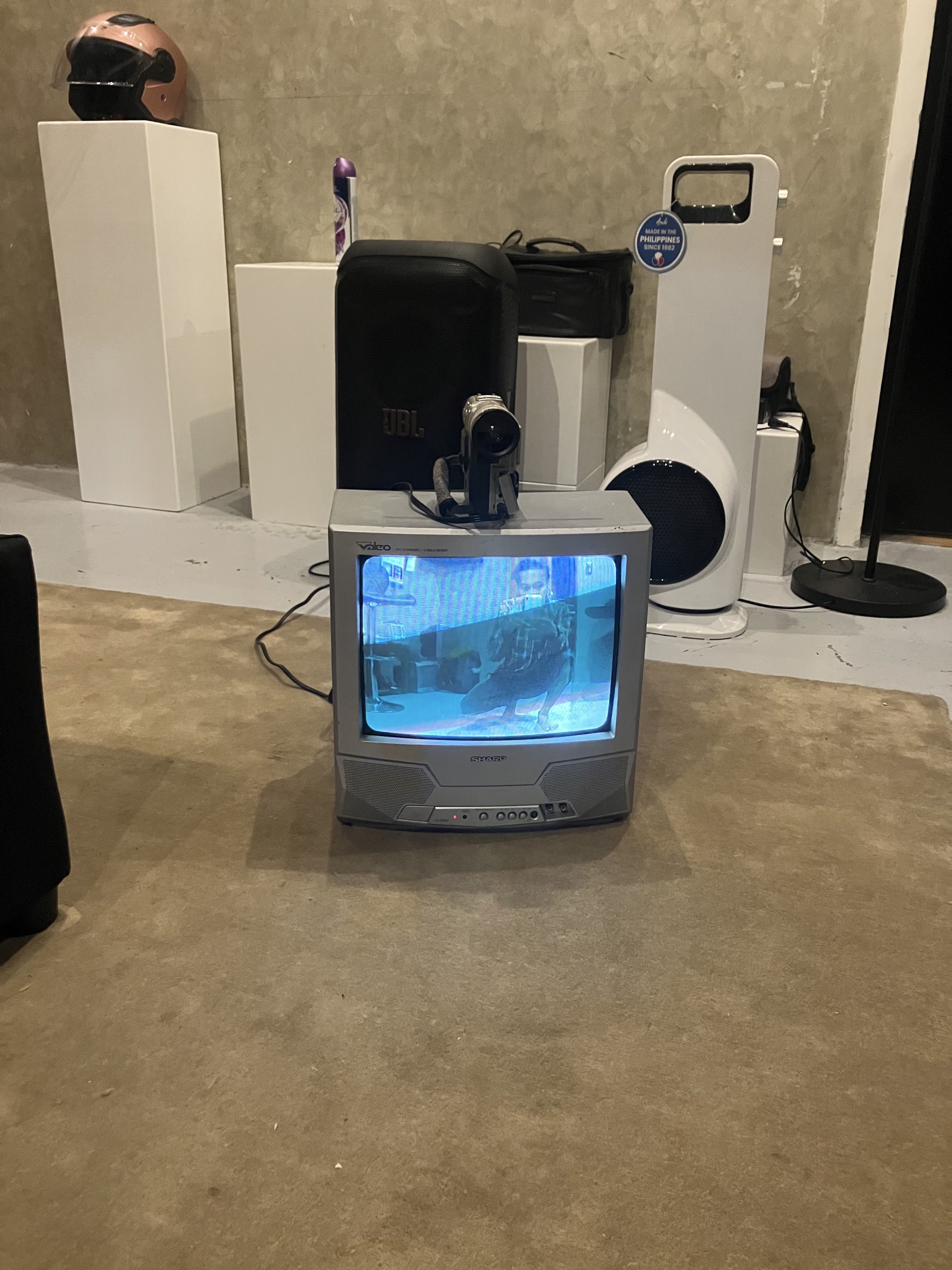 SHARP CRT TV 14", TV & Home Appliances, TV & Entertainment, TV on Carousell