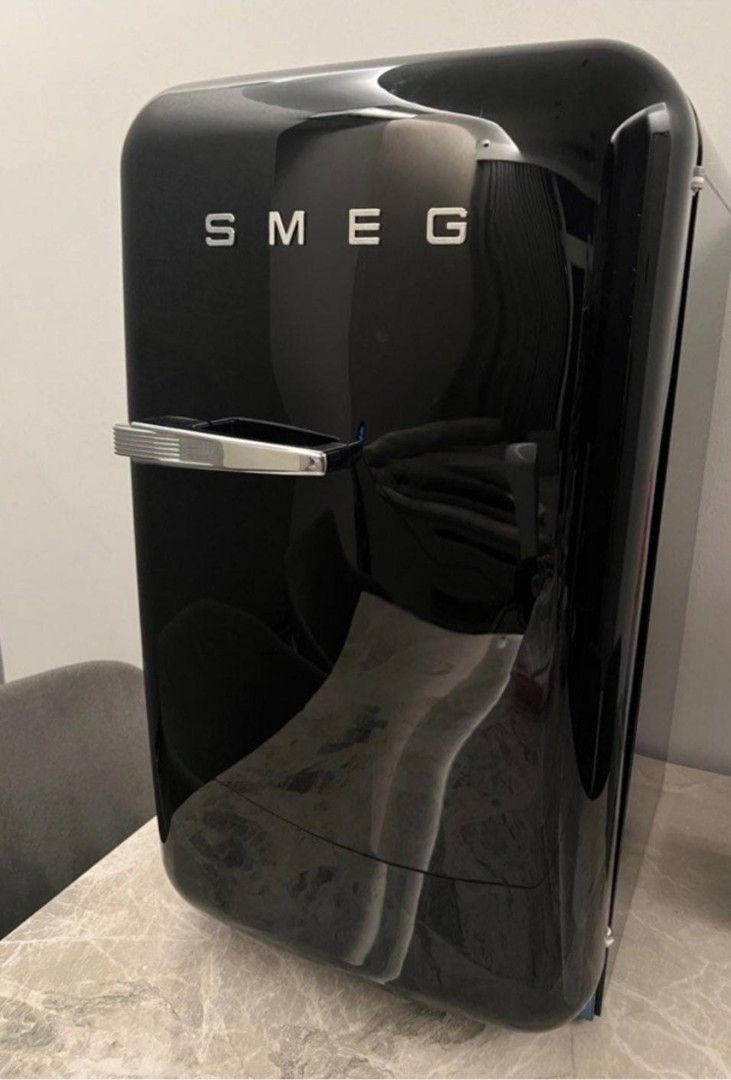 Smeg Mini Fridge - Black, TV & Home Appliances, Kitchen Appliances ...