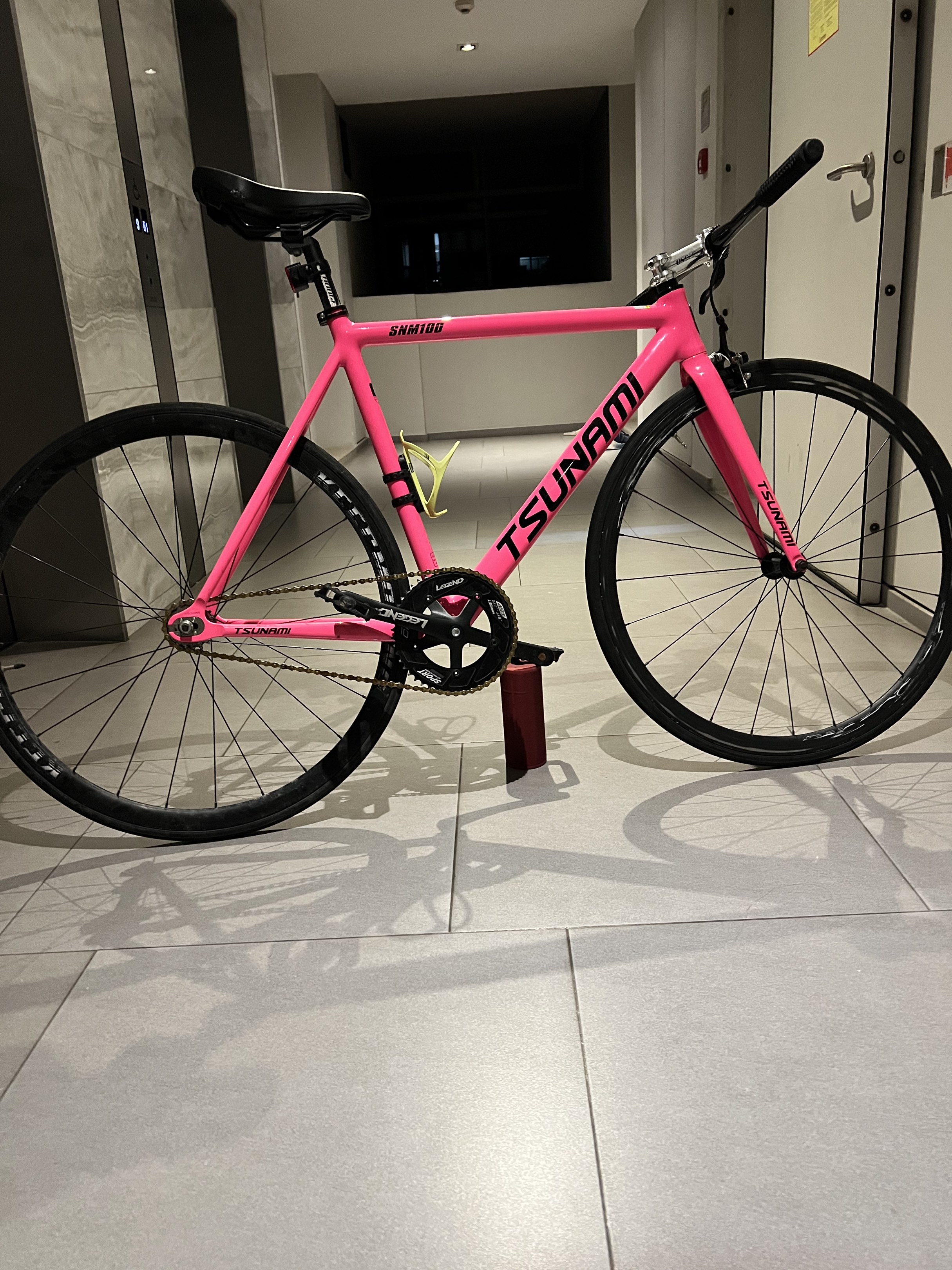 Tsunami SNM100 Fixed Gear Bike - Pink, Sports Equipment, Bicycles ...