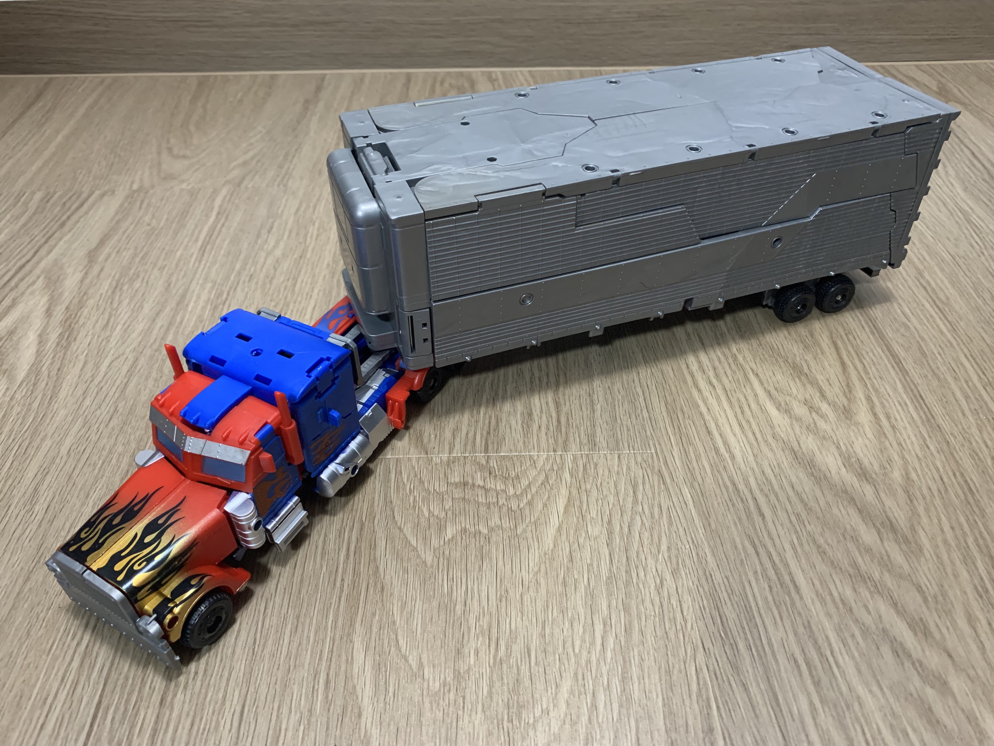 War Armor Prime Optimus Prime Transformer Action Toy (Giant Size) Read ...