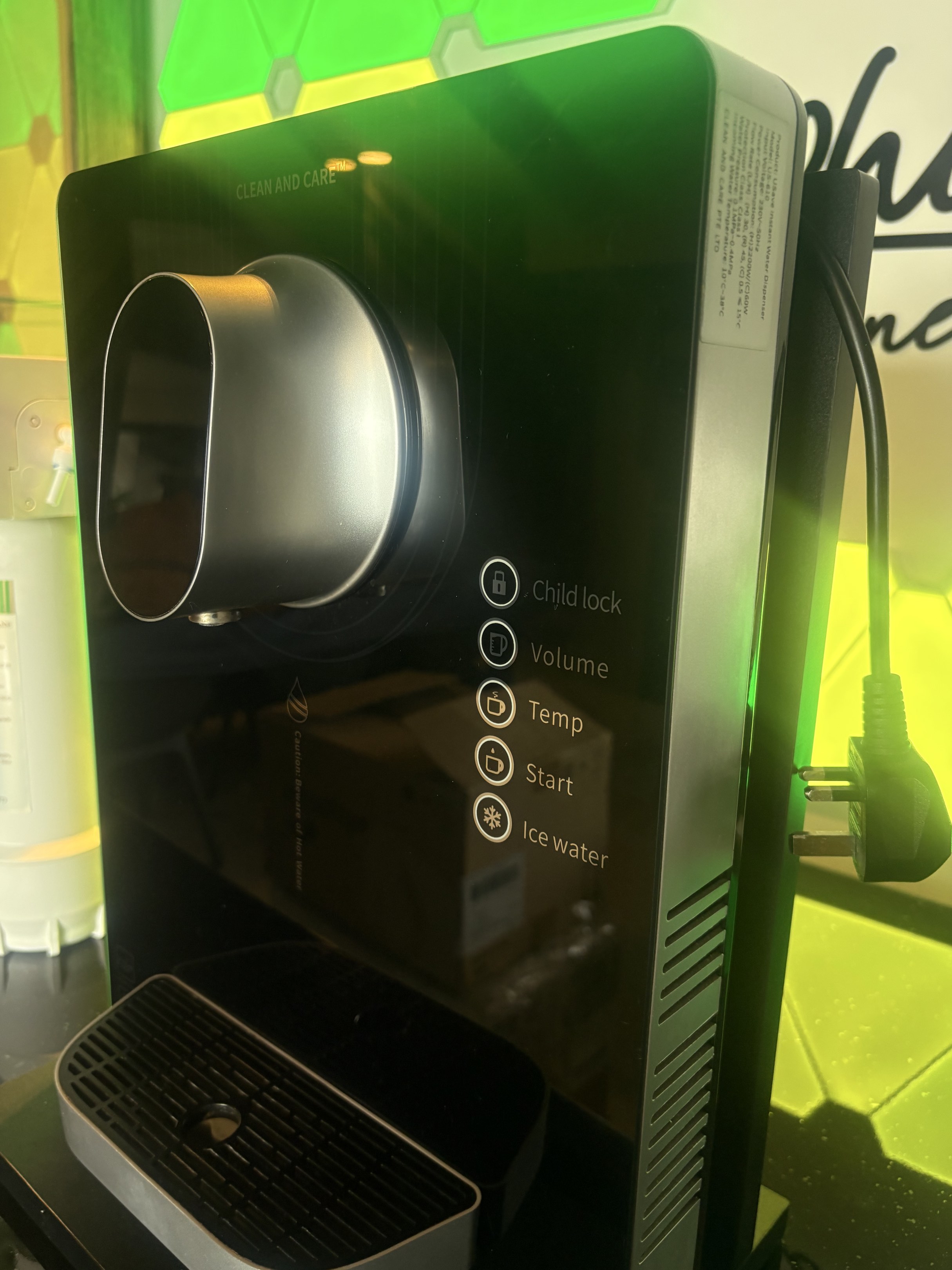 Water Dispenser with Child Lock, TV & Home Appliances, Kitchen ...
