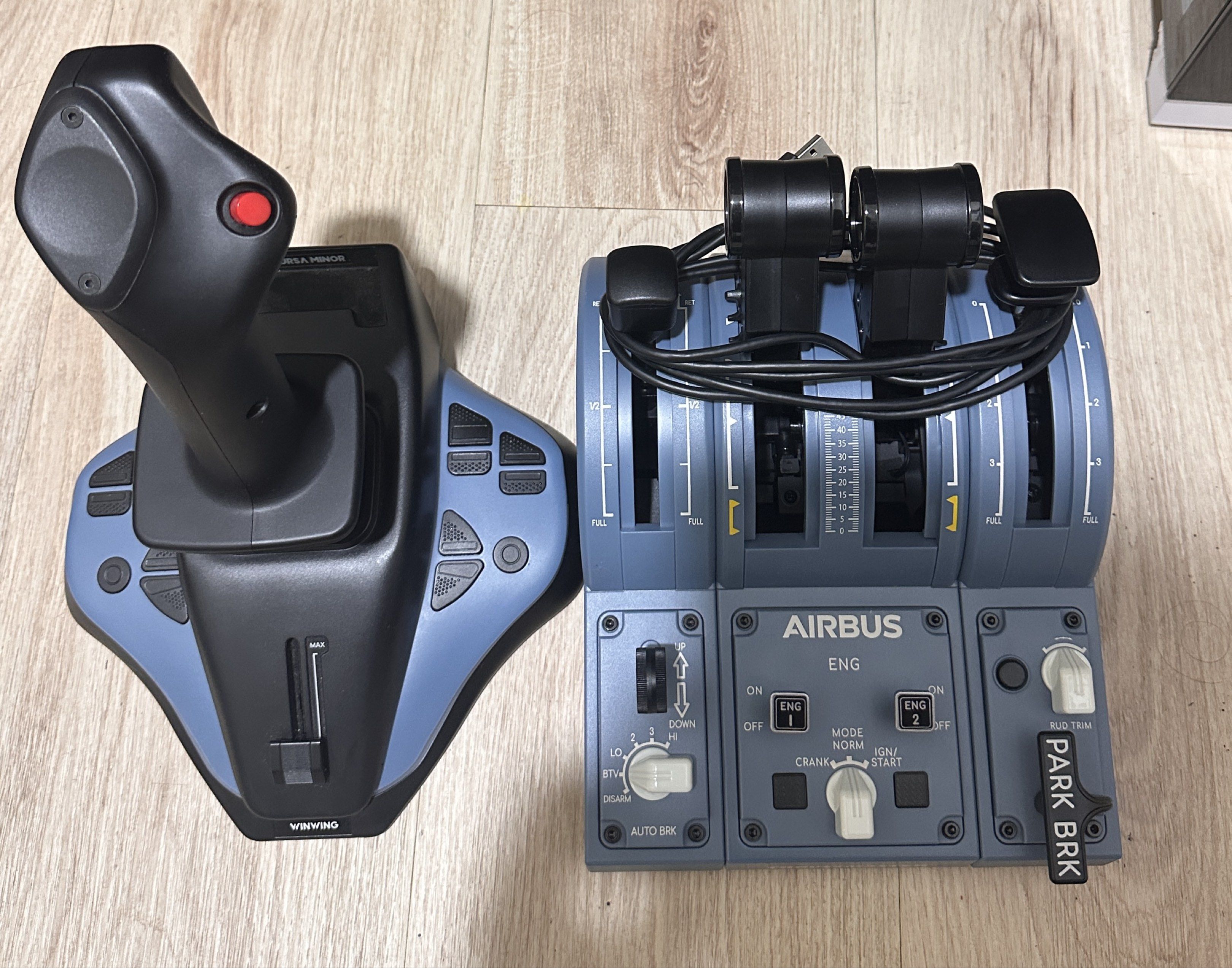 WINWING Ursa Minor Airbus Sidestick + Thrustmaster Airbus Thrust ...