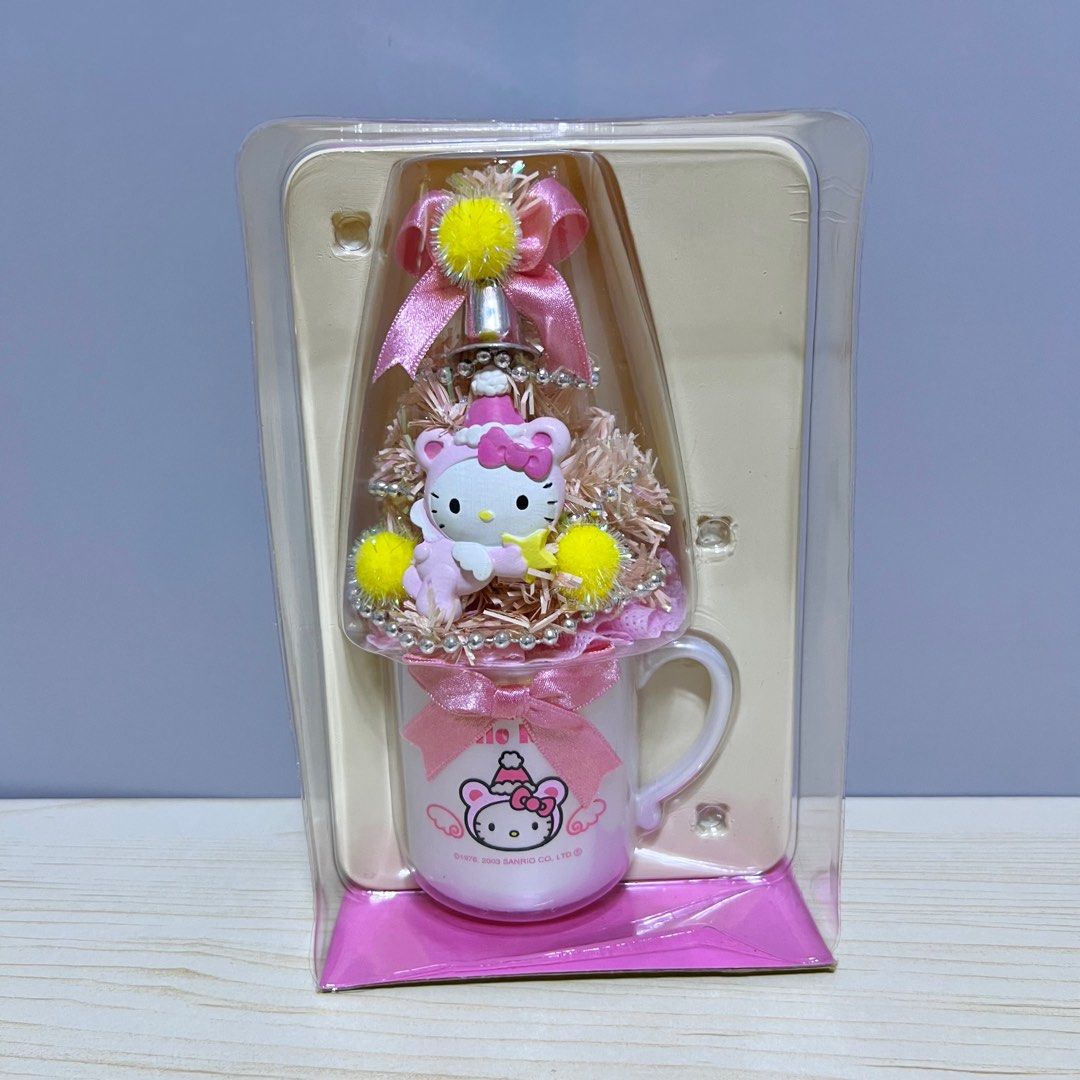 2003 Sanrio Hello Kitty Mini Christmas Tree Display (NO BOX) 15cm - Php ...