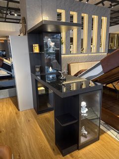 Crate and Barrel Mini Bar/drink station/counter/Cabinet, Furniture ...