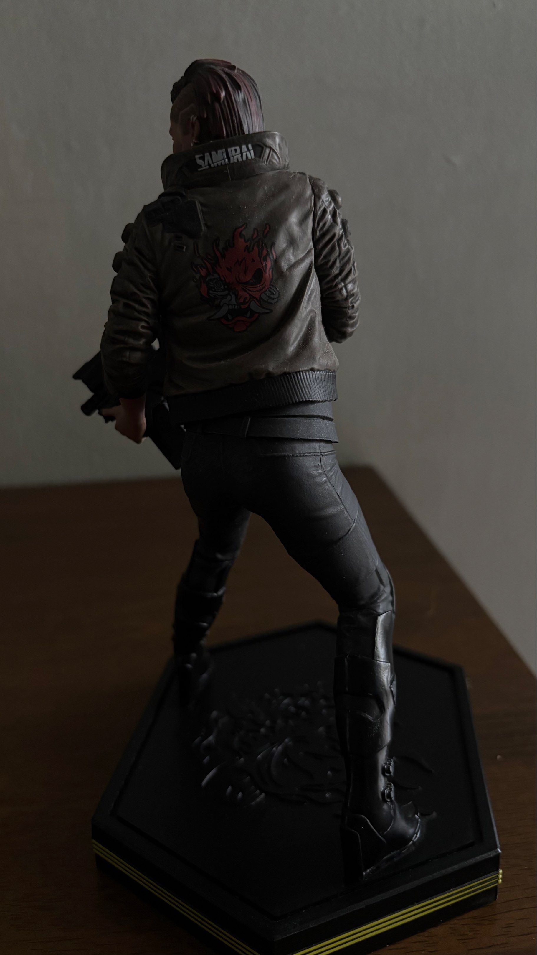 Cyberpunk 2077 V Statue, Hobbies & Toys, Toys & Games on Carousell