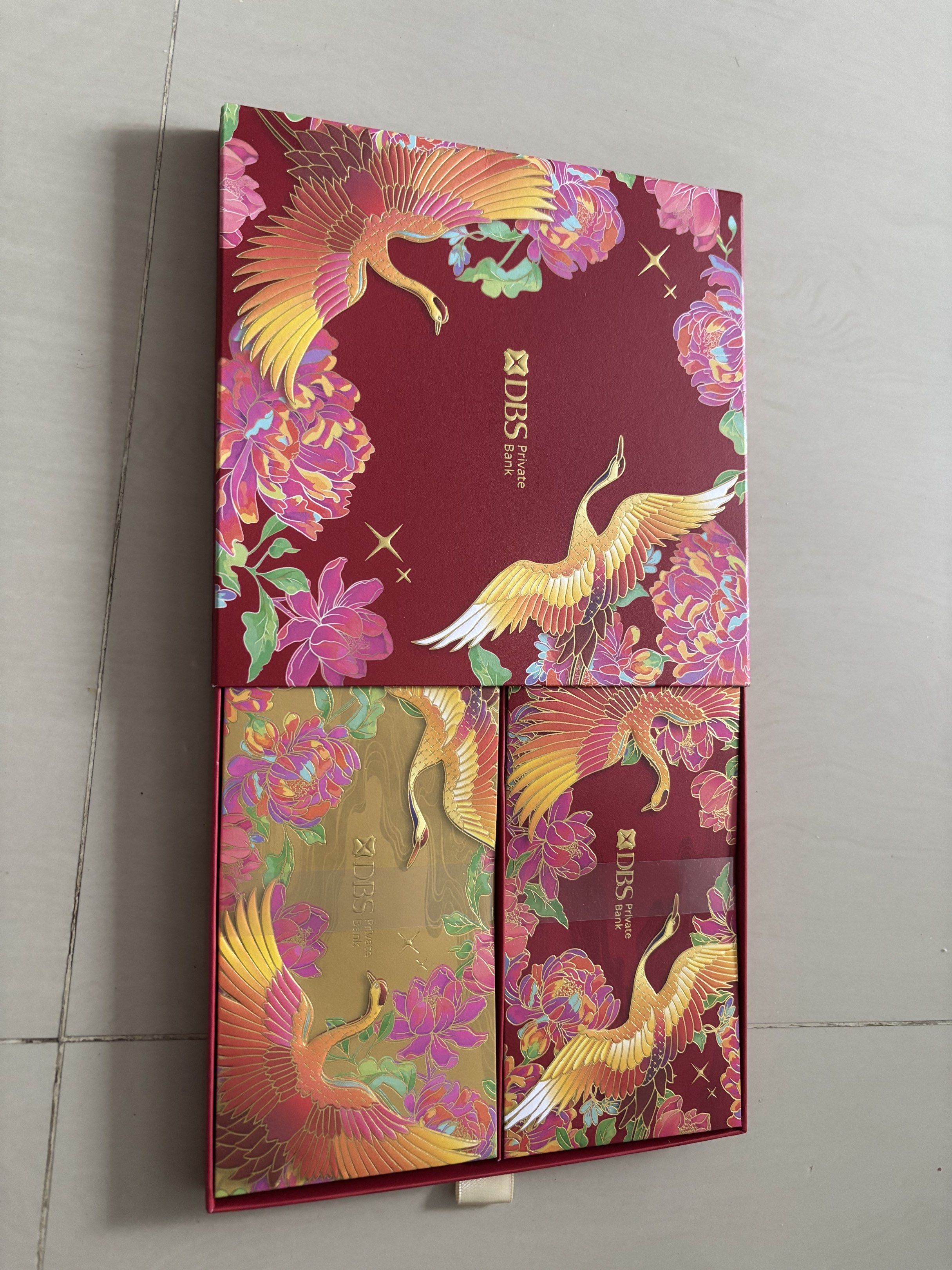 DBS Private Bank Ang Pao Set 2026, Hobbies & Toys, Occasions & Party ...