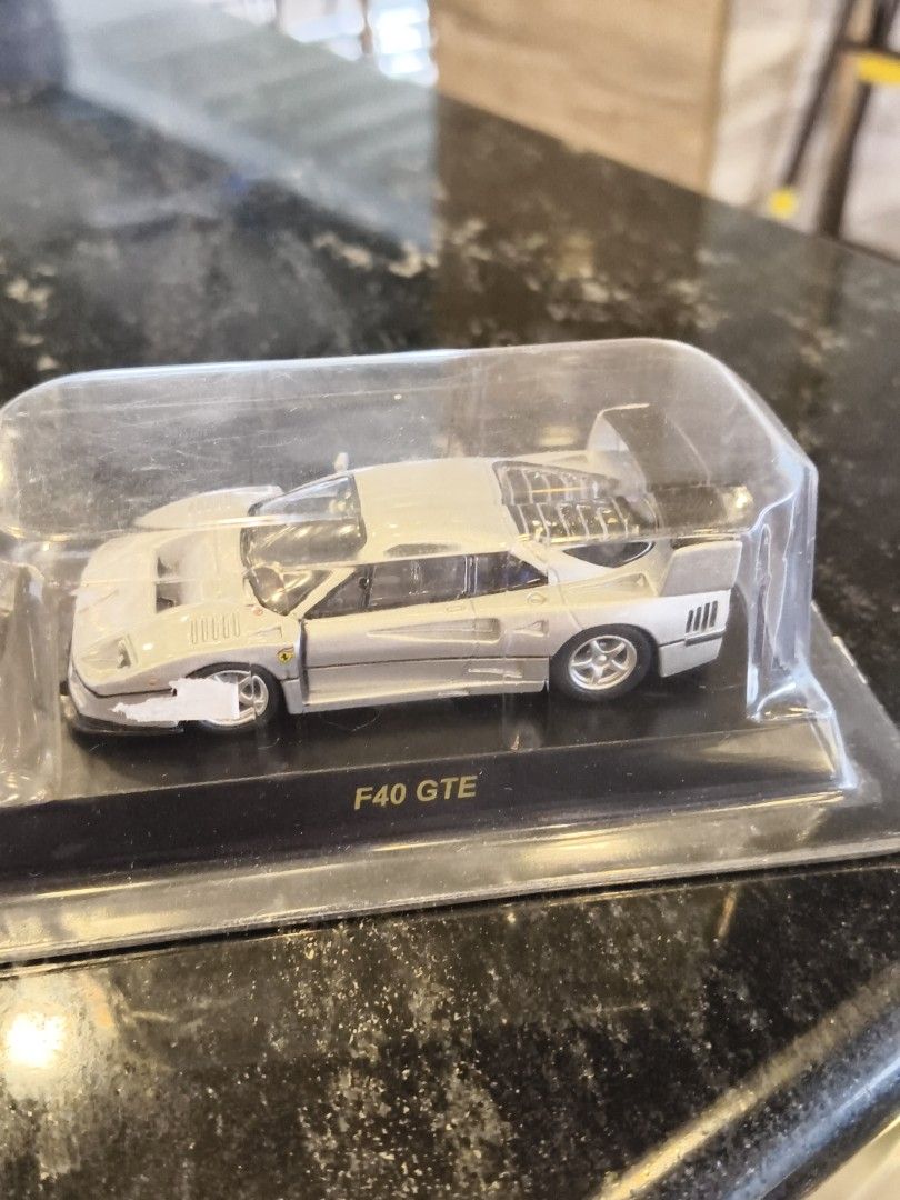 Ferrari F40 GTE Diecast Model, Hobbies & Toys, Toys & Games on Carousell