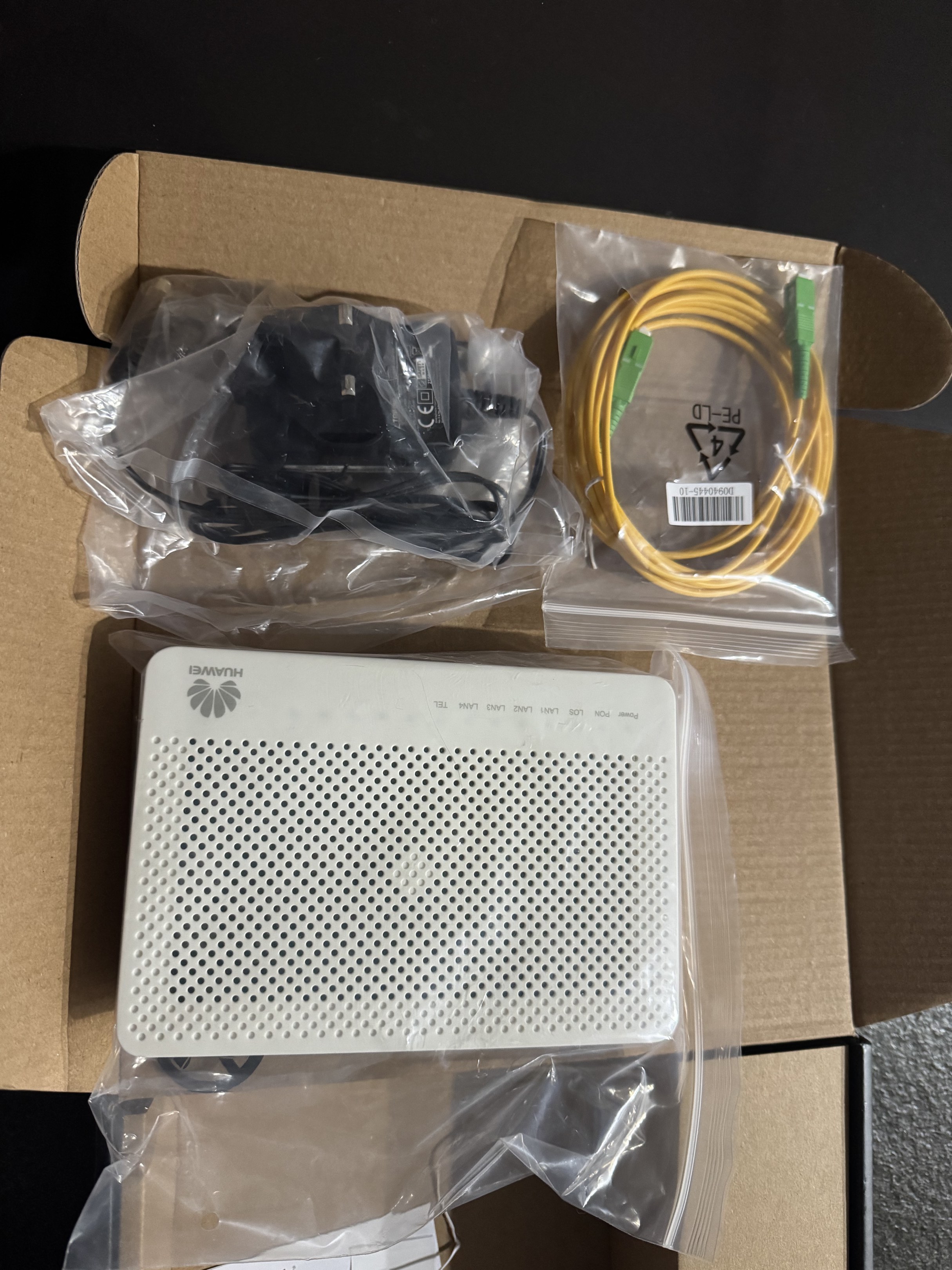 Huawei HG8145V5 Fiber Optic Router Huawei OptiXstar HG8140H5 GPON ...