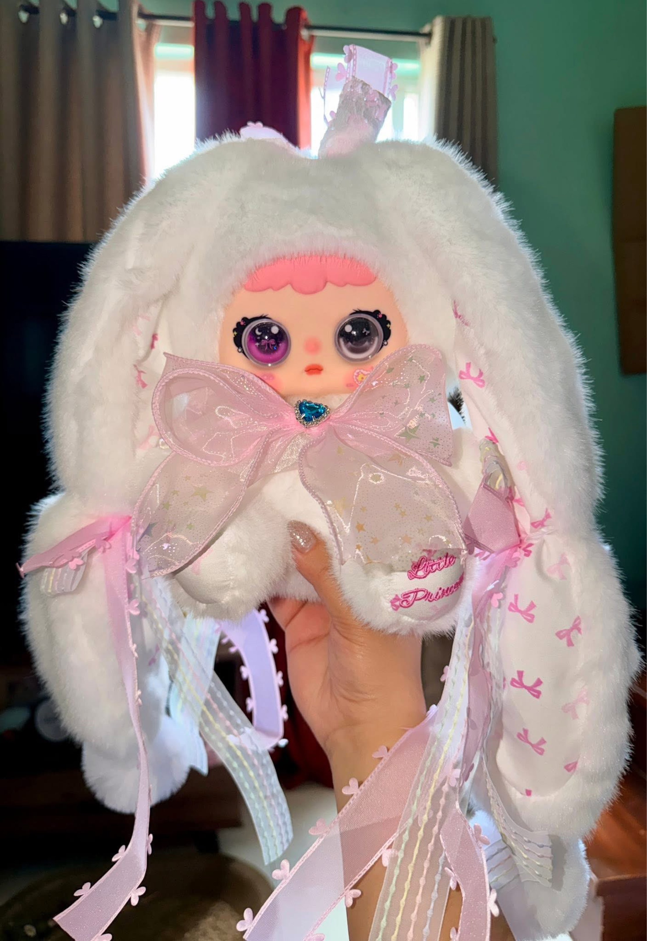 Jiimo Cloud Dream 400% v2 white bunny, Hobbies & Toys, Toys & Games on ...