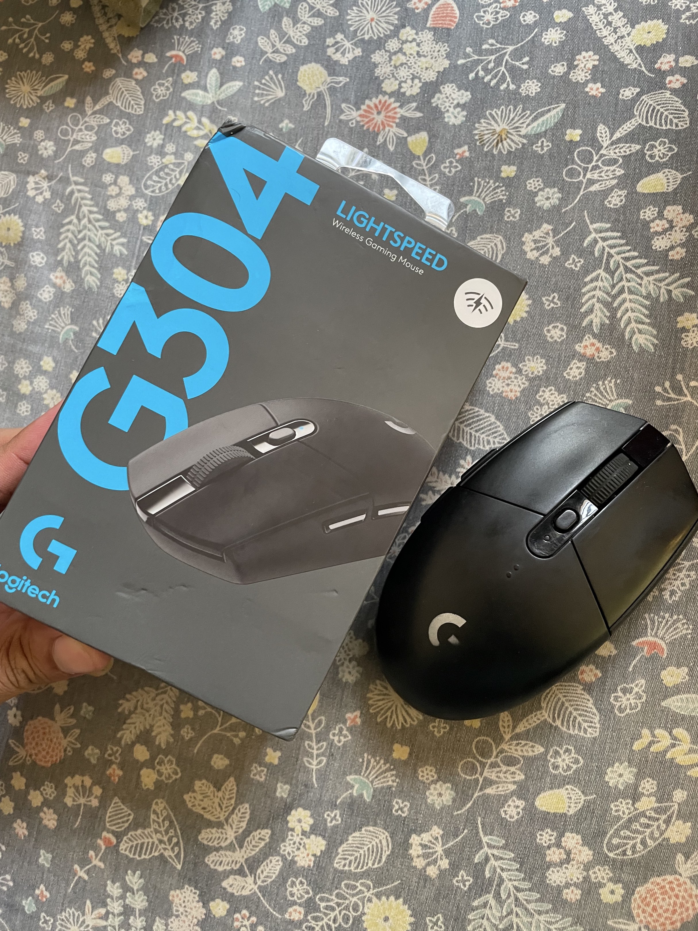 Logitech G304 Lightspeed Wireless Gaming Mouse, Computers & Tech, Parts ...