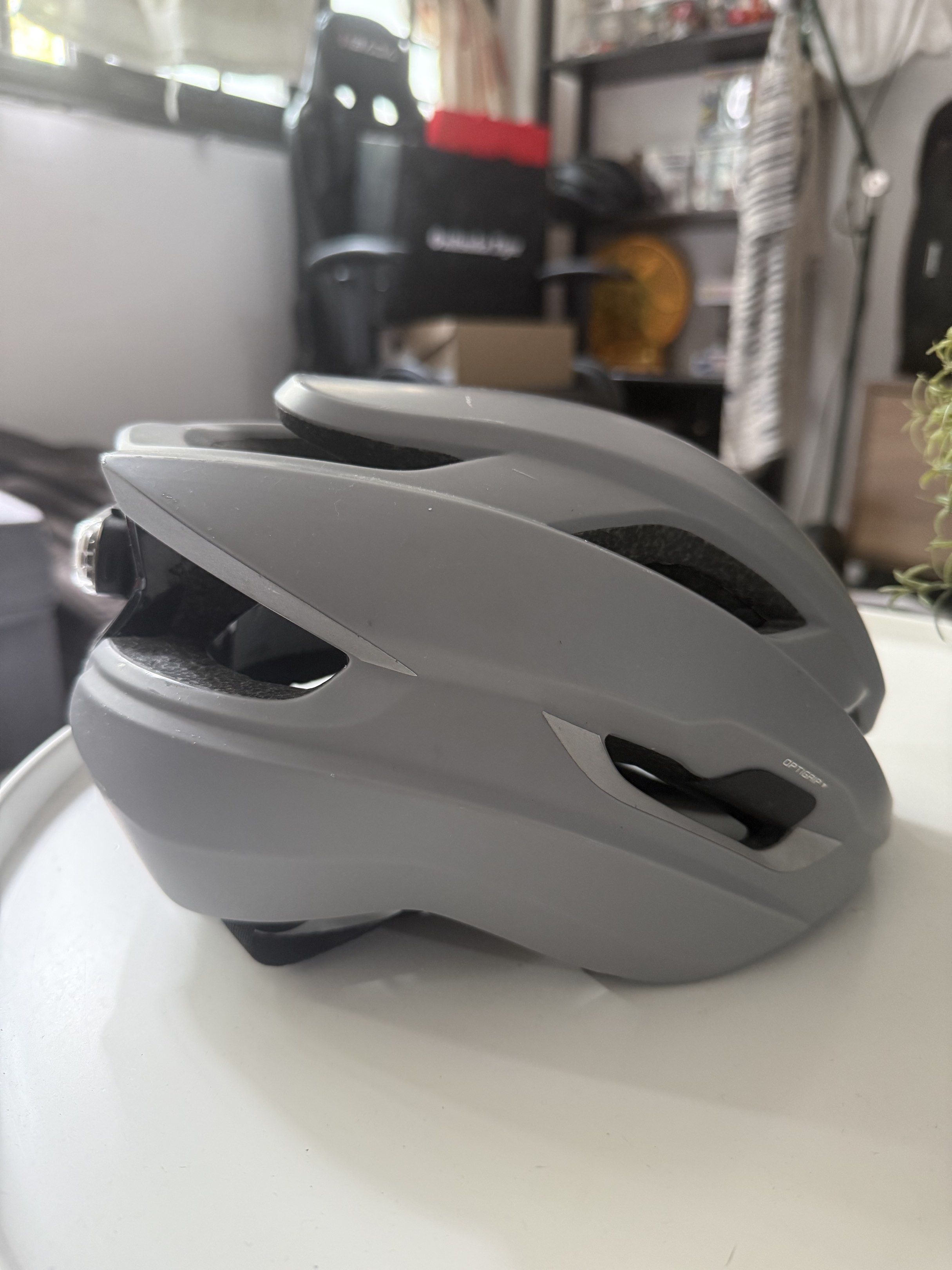 Lumos MIPS with Firefly - Grey, Sports Equipment, Bicycles & Parts ...