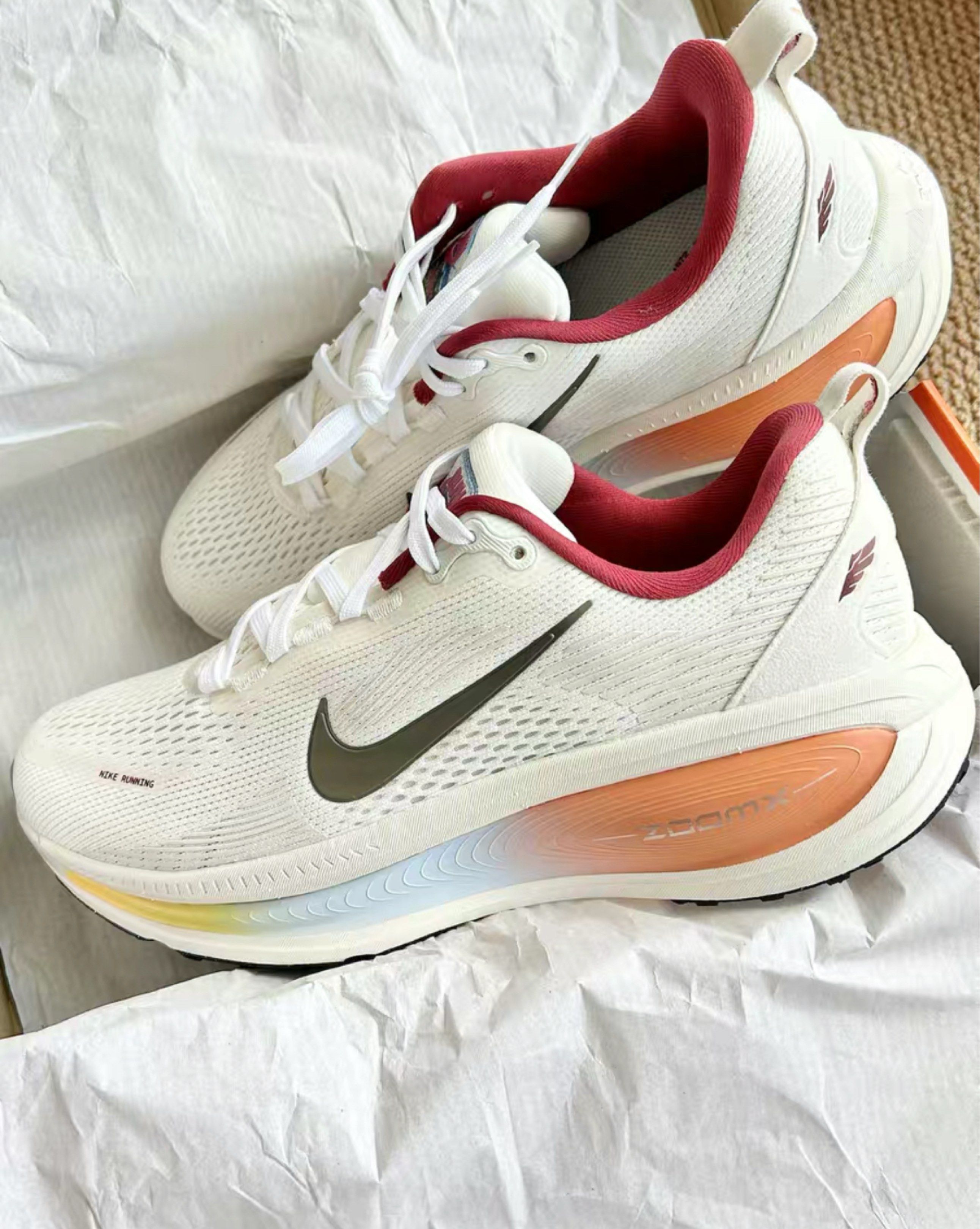 Nike Vomero 18 Running Shoes White, Men's Fashion, Footwear, Sneakers ...