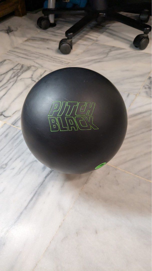 Pitch Black Urethane Bowling Ball 15lbs, Sports Equipment, Sports ...