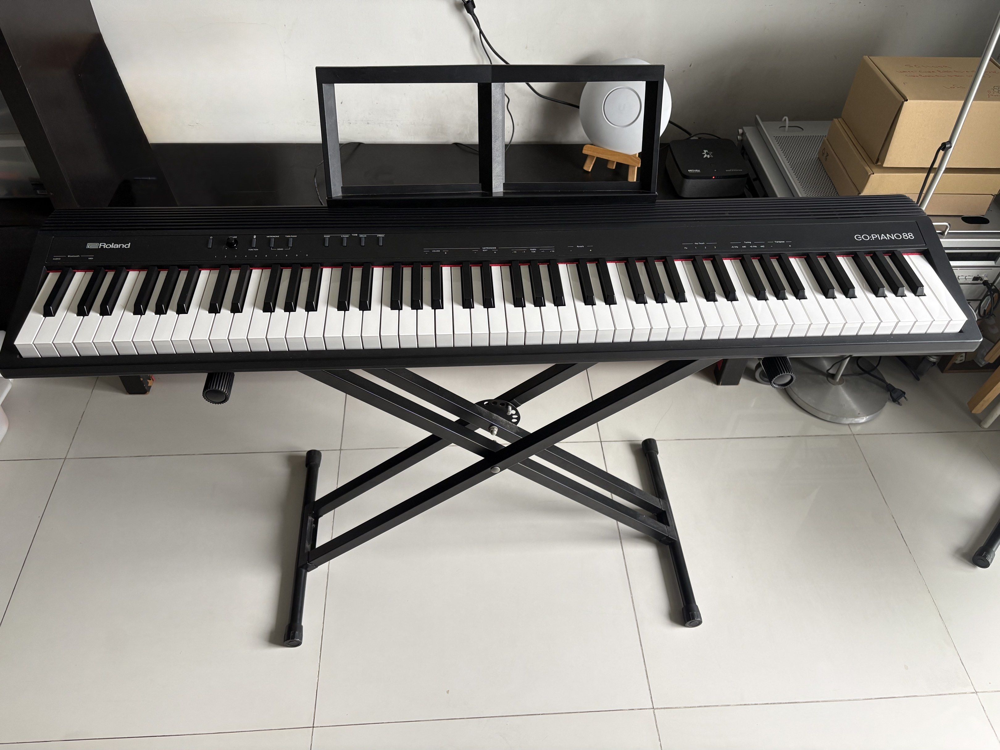 Roland GO:PIANO88 Digital Piano with Stand, Hobbies & Toys, Musical ...