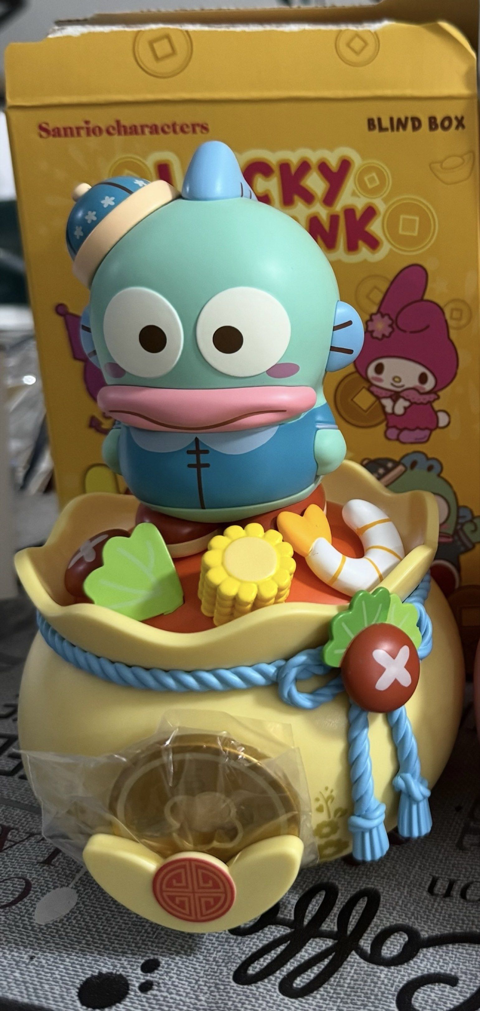 Sanrio Hello kitty & Hangyodon Lucky Coin Bank, Hobbies & Toys, Toys ...