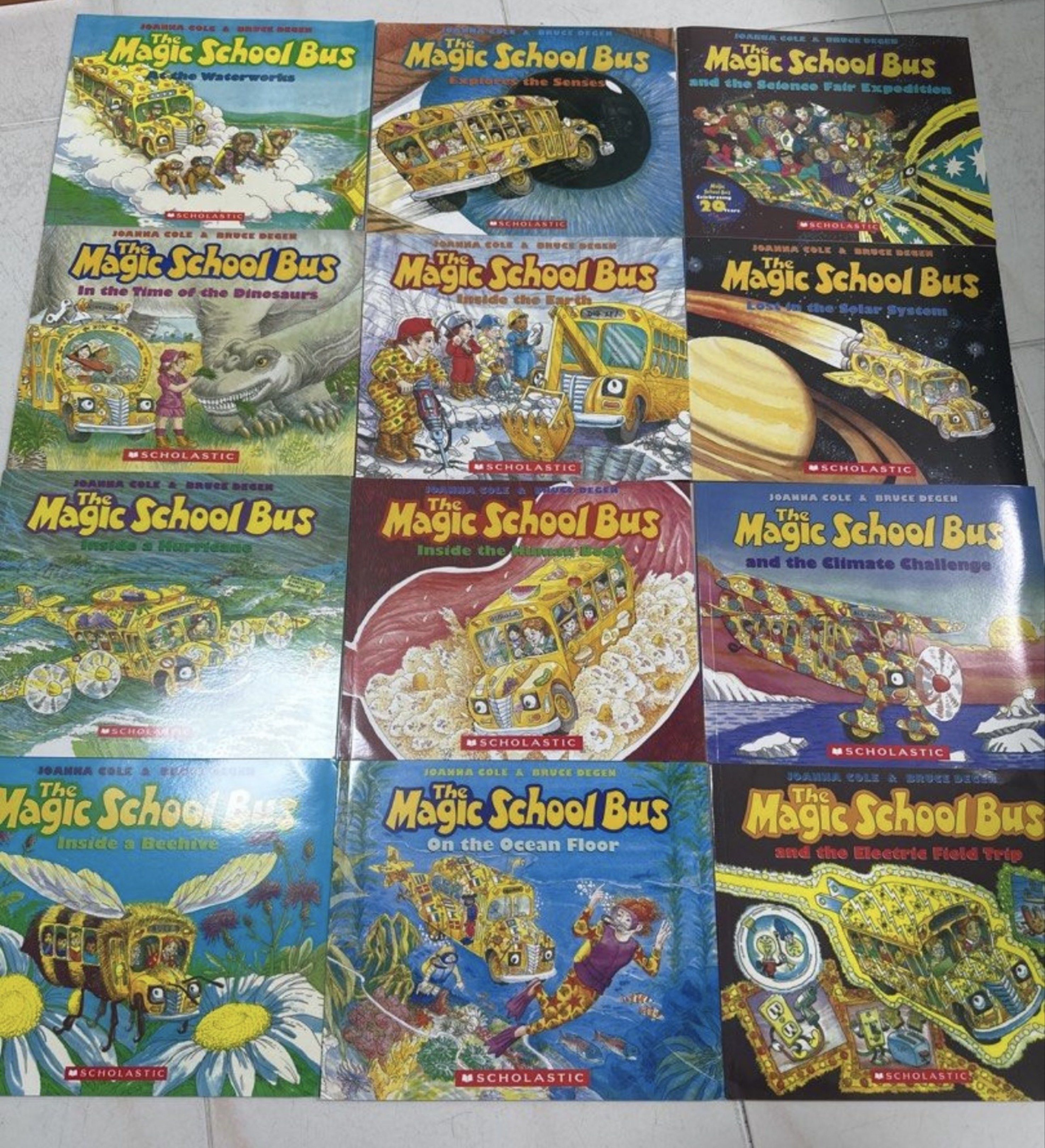 The Magic School Bus Book Collection, Hobbies & Toys, Books & Magazines ...