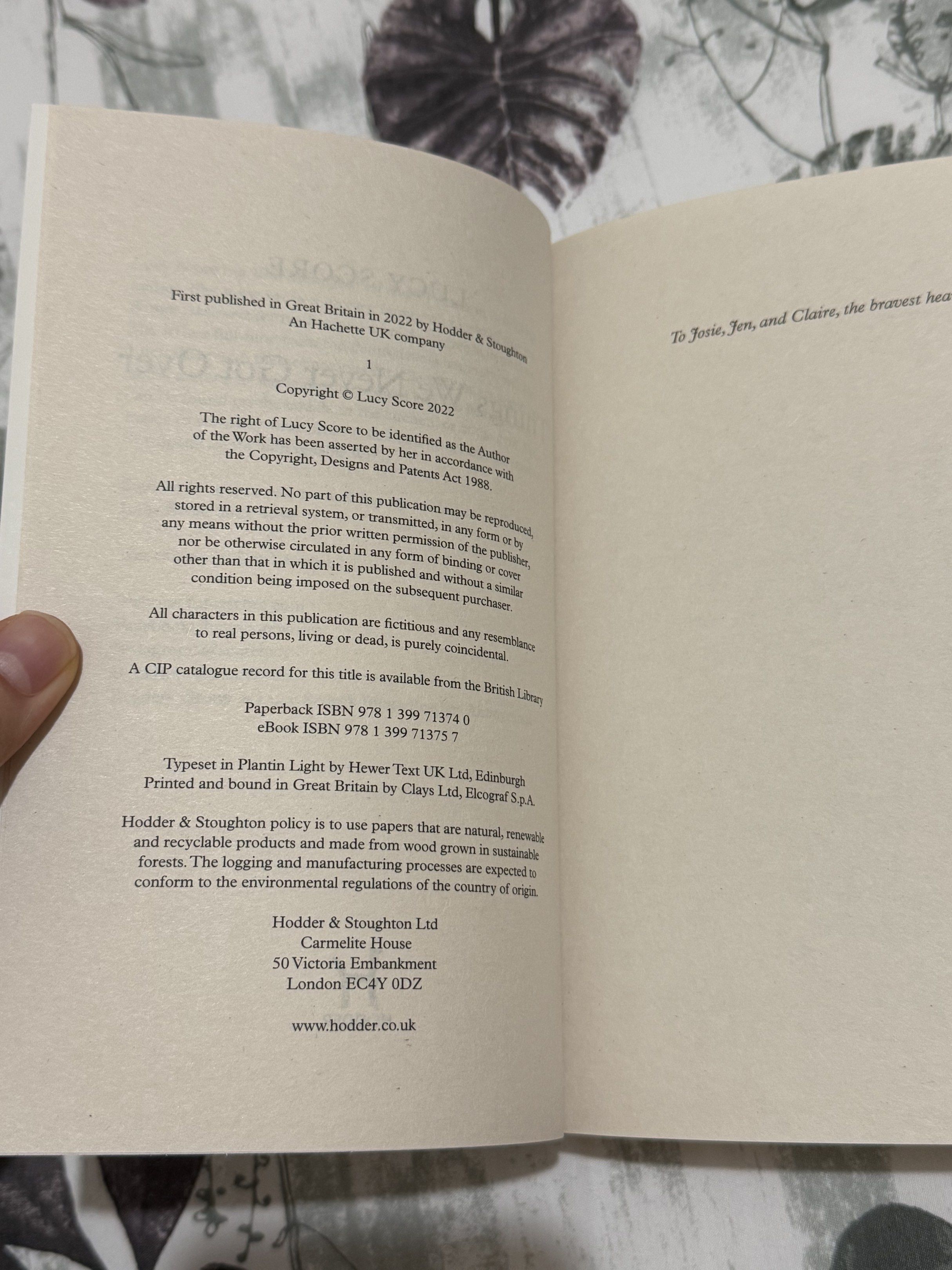 Things we never got over by lucy score, Hobbies & Toys, Books ...