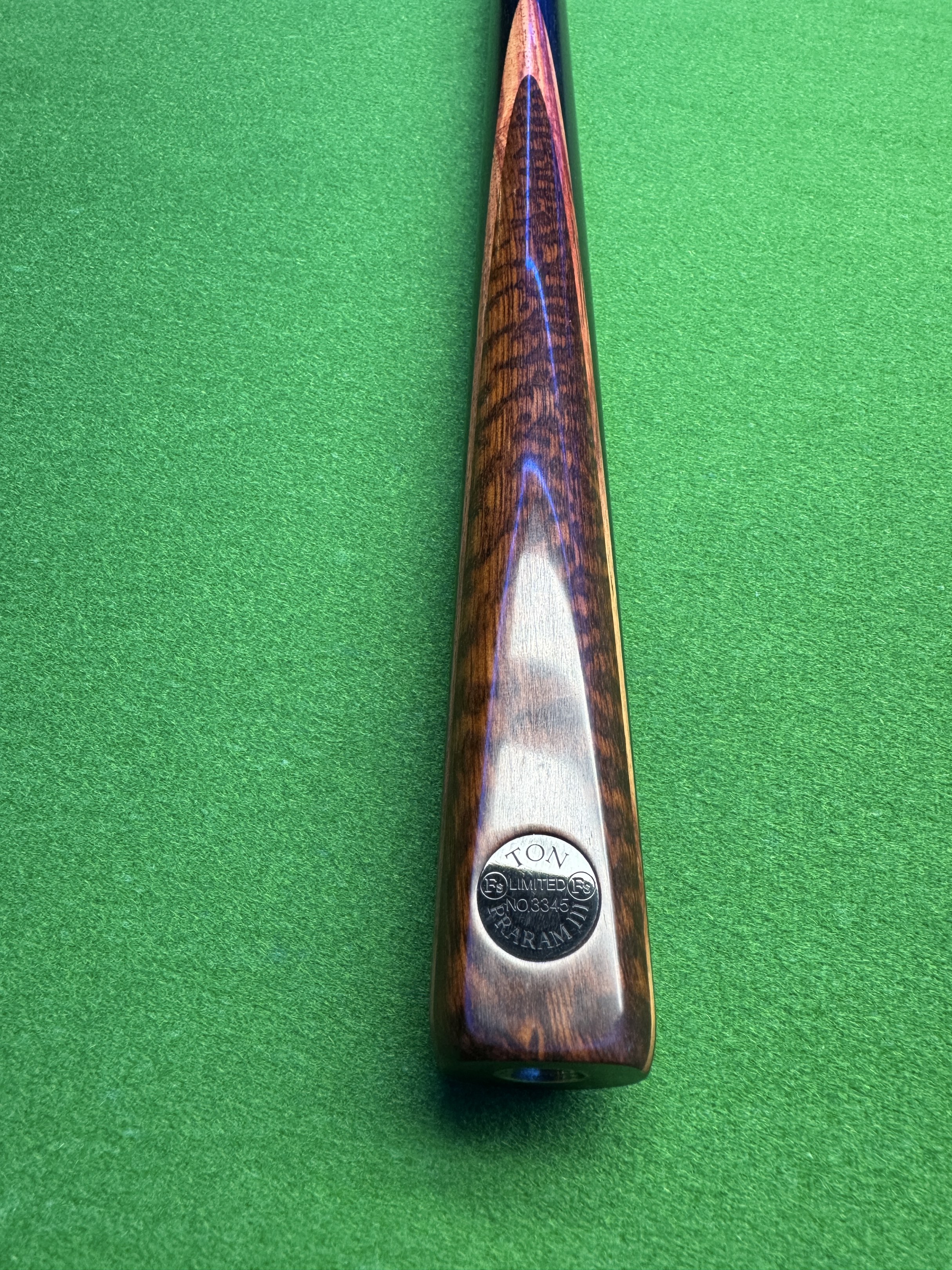 Ton Praram Limited Edition Snooker FS Cue, Sports Equipment, Sports ...