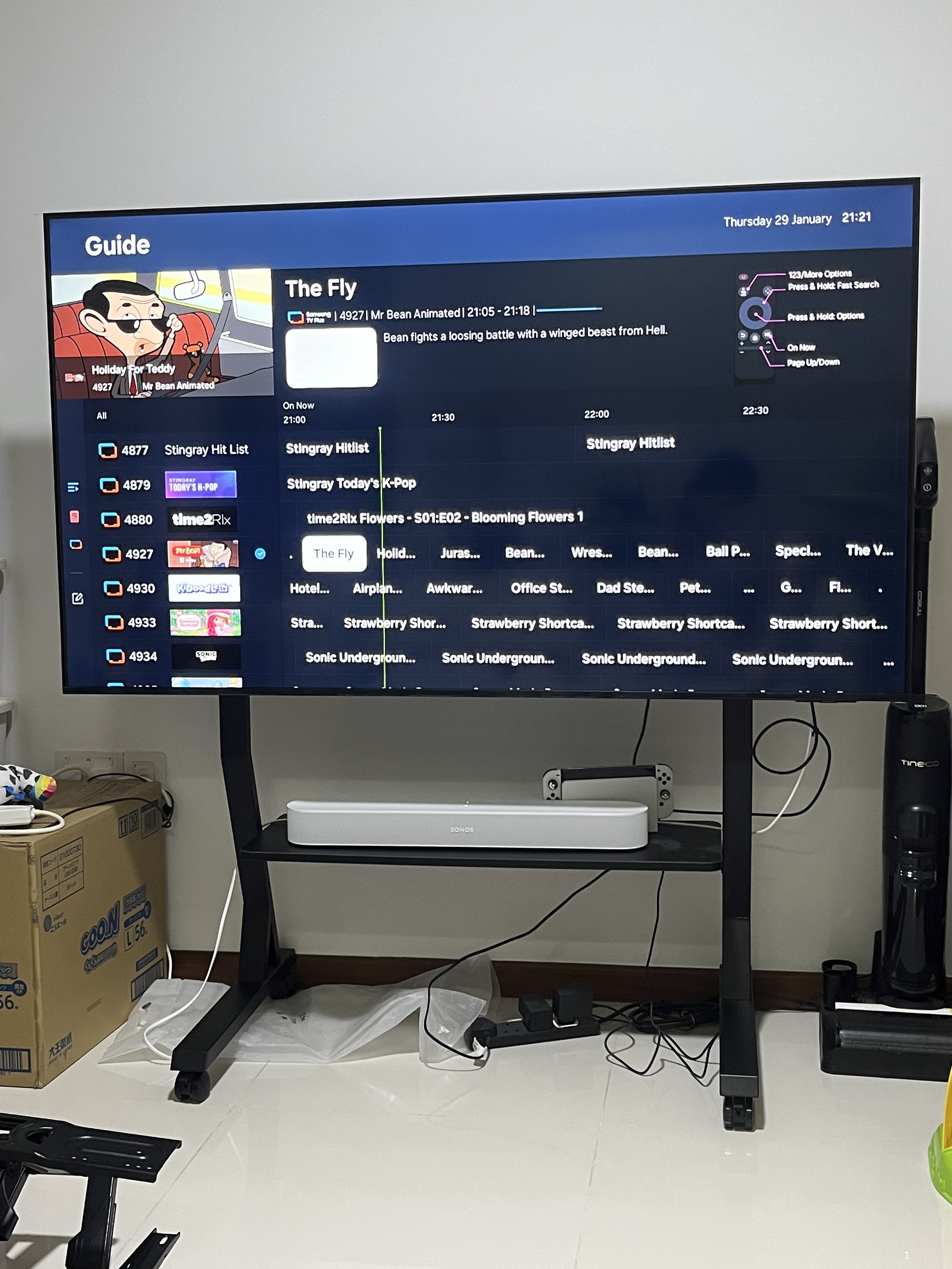 ULTi Vulcan Heavy-duty Mobile TV Cart Stand, TV & Home Appliances, TV ...