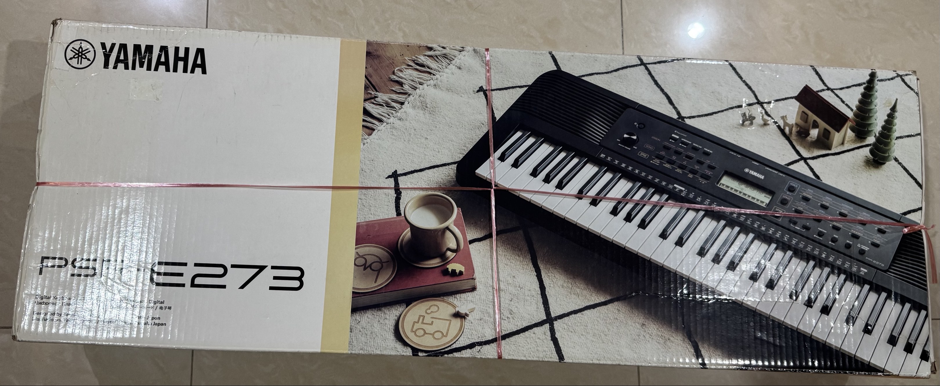 Yamaha PSR-E273 Digital Keyboard, Hobbies & Toys, Musical Instruments ...