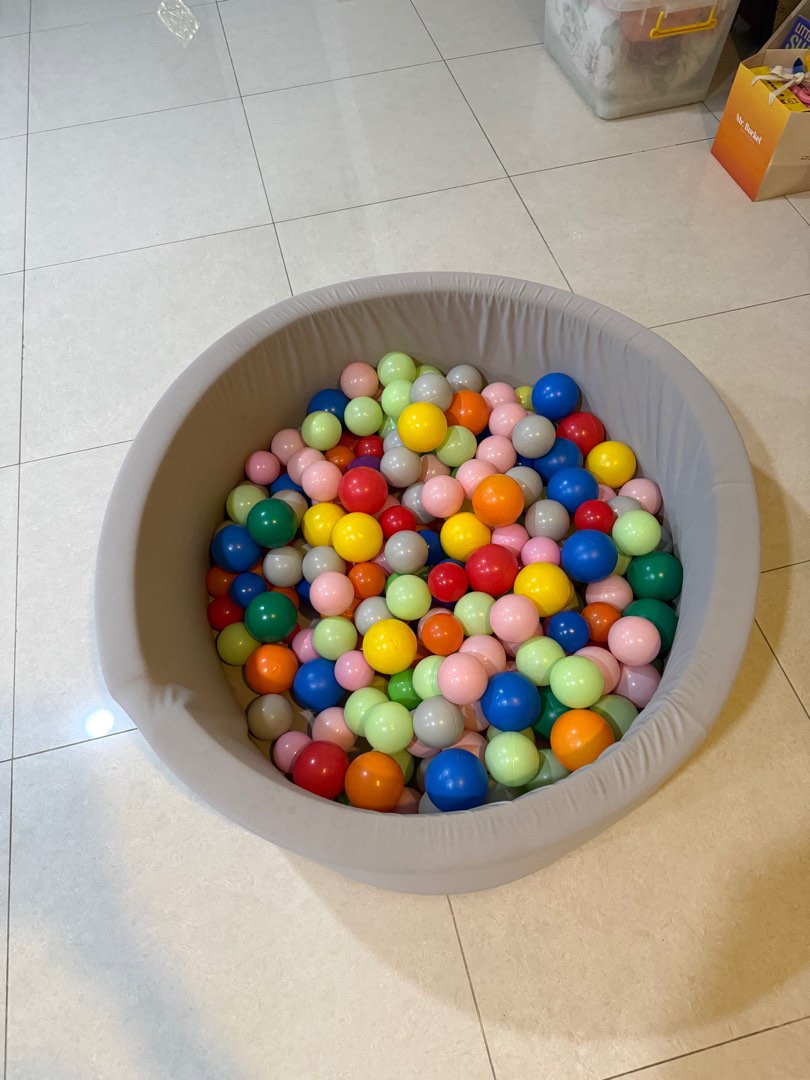 A colourful ball pit with bonus new balls, Hobbies & Toys, Toys & Games ...