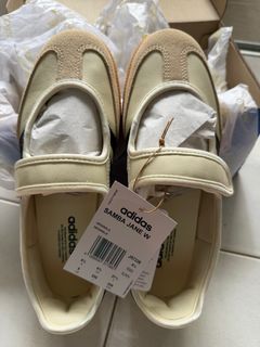 Adidas Samba Jane, Women's Fashion, Footwear, Sneakers on Carousell