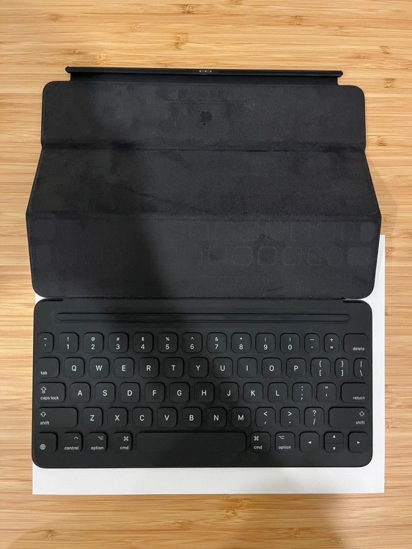 Apple iPad Smart Keyboard (Original), Computers & Tech, Parts ...