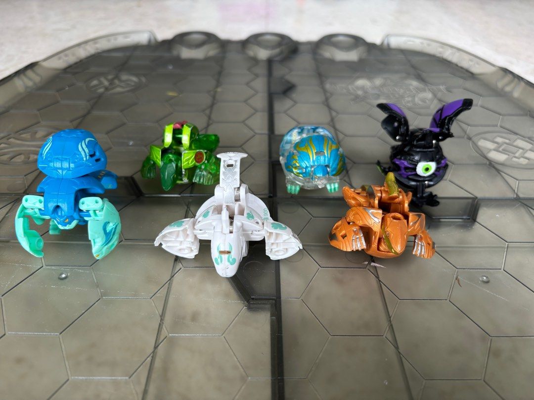 Bakugan Battle Set with Arena and Figures, Hobbies & Toys, Toys & Games ...