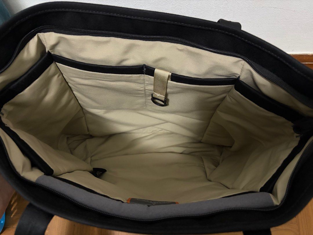 Bellroy Tokyo Tote 15L (2nd Edition) - Melbourne Black, Women's Fashion ...