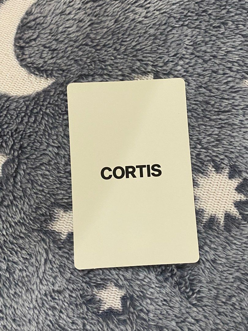 Cortis James Photocard POB Target, K-Wave di Carousell