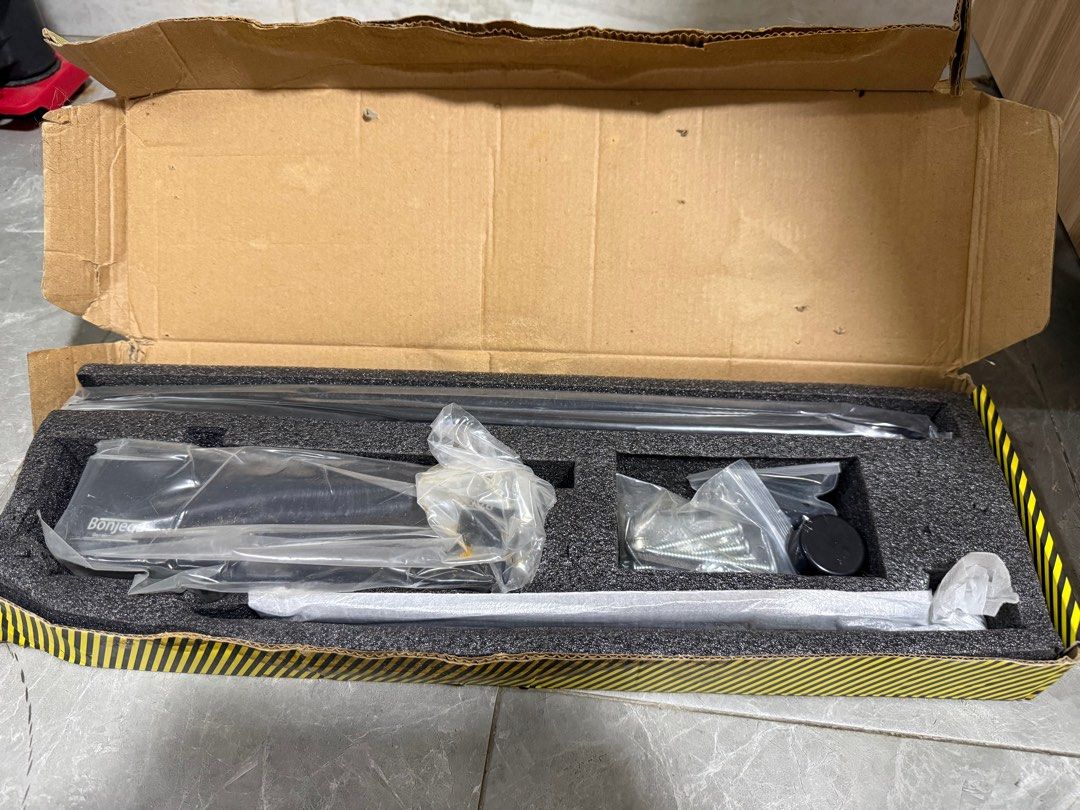 Door Arm, Furniture & Home Living, Security & Locks, Locks, Doors ...