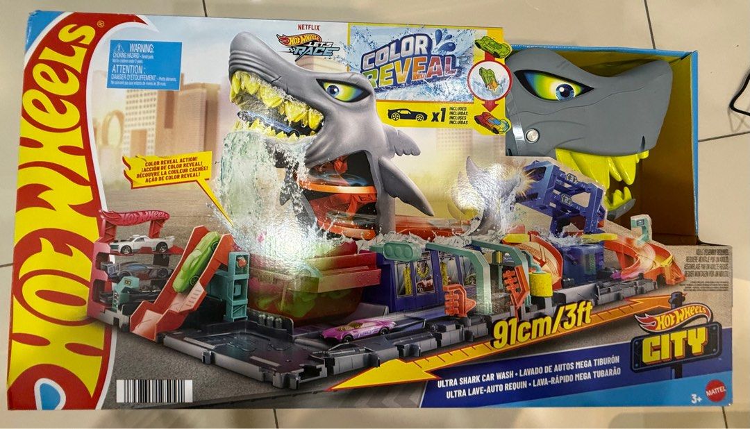 Hot Wheels City Ultra Shark Car Wash, Hobbies & Toys, Toys & Games on ...