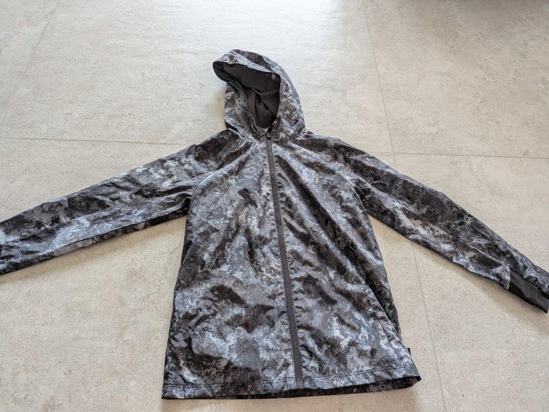 Kids' Windbreaker Jacket, Babies & Kids, Babies & Kids Fashion on Carousell