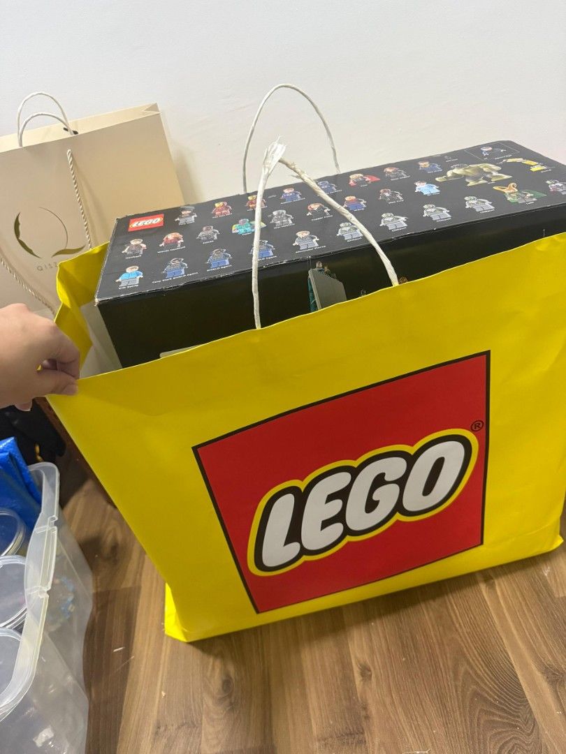 LEGO Super Heroes Marvel Avengers Tower, Hobbies & Toys, Toys & Games ...