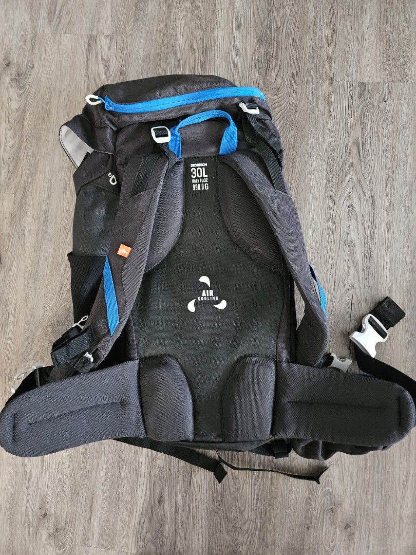 MH100 Quechua 30L Hiking Backpack with Rain Cover, Sports Equipment ...