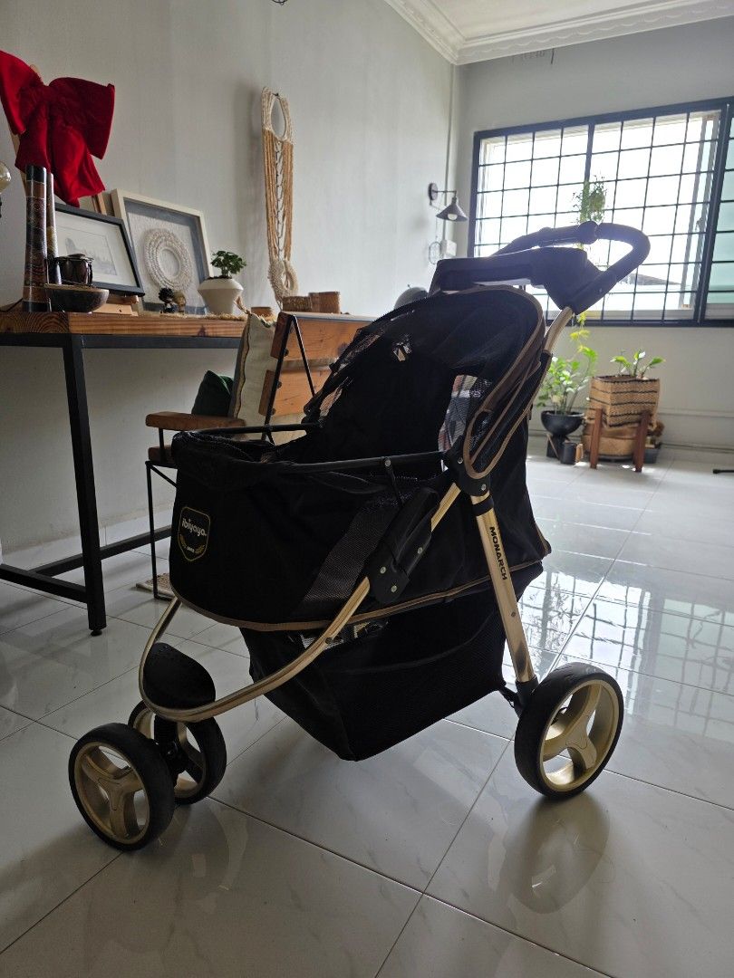 Monarch Baby Stroller - Black and Gold, Pet Supplies, Homes & Other Pet ...