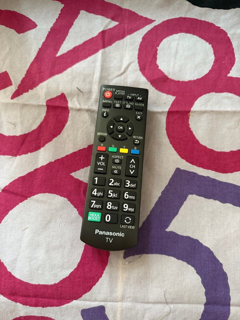 Panasonic TV Remote Control N2QAYB樂聲牌搖控器, 家庭電器, 電視 & 其他娛樂, 電視組件及配件 ...