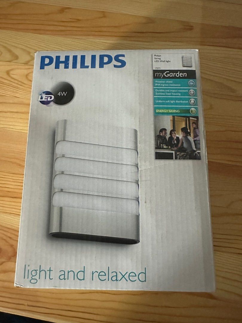 Philips myGarden LED Wall Light, Furniture & Home Living, Lighting ...