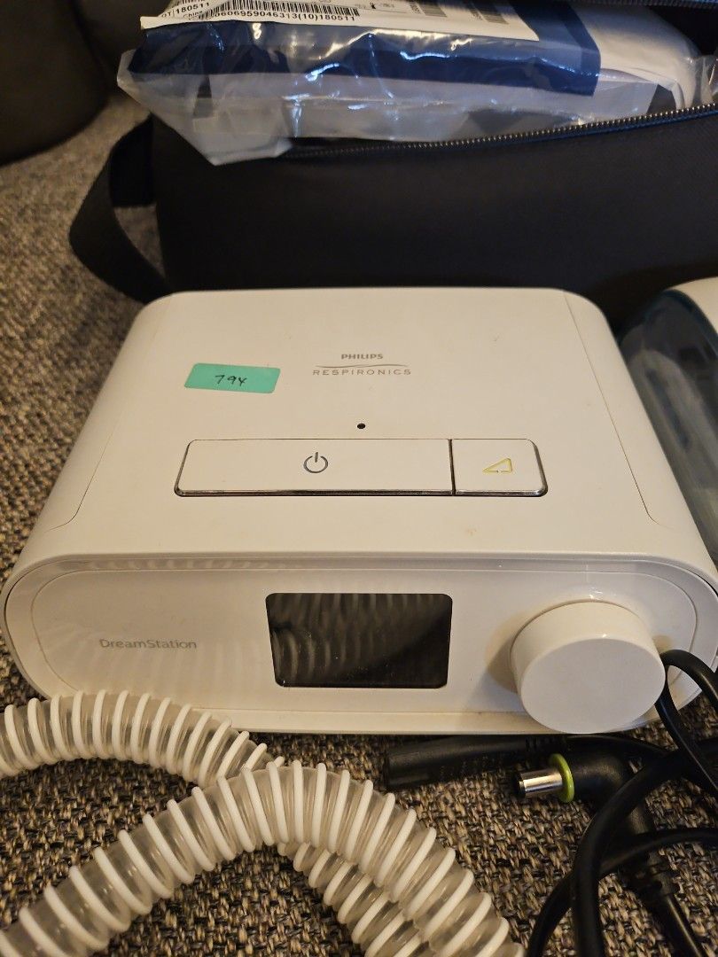 Philips Respironics DreamStation Auto CPAP Machine, Health & Nutrition ...