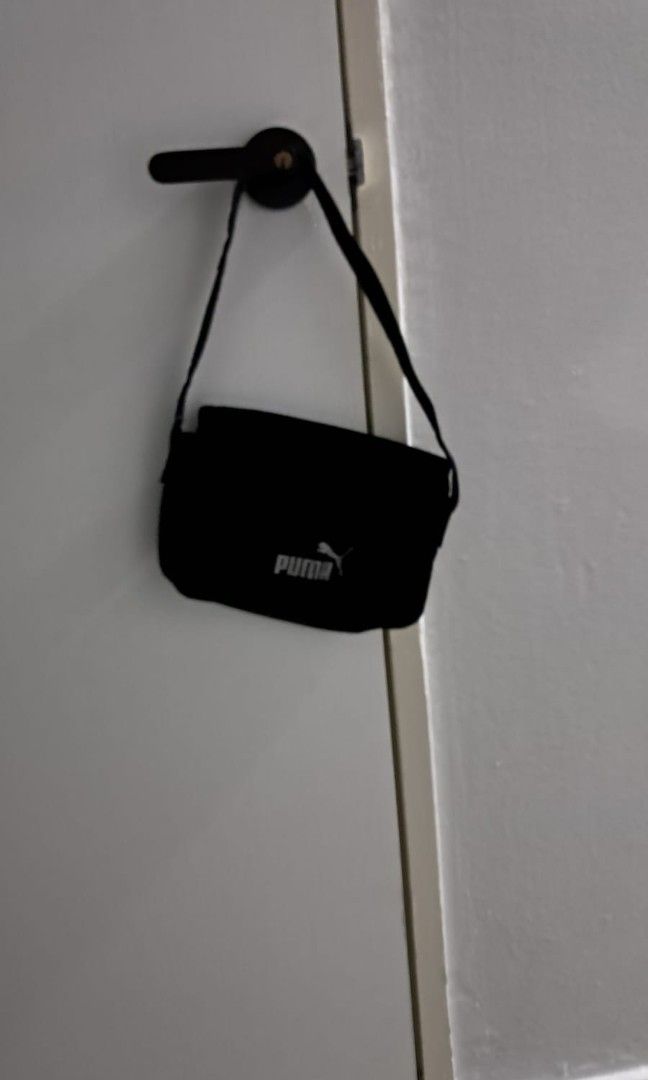Puma Black Shoulder Bag, Women's Fashion, Bags & Wallets, Shoulder Bags ...