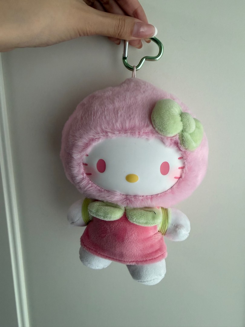 Sanrio Hello kitty keychain, Hobbies & Toys, Toys & Games on Carousell