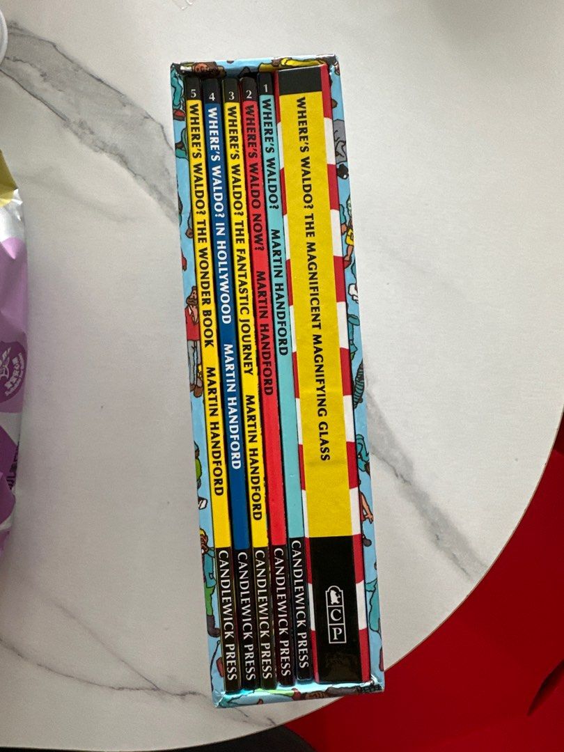 5 portable books Search and find Where's Waldo? The Magnificent Mini ...