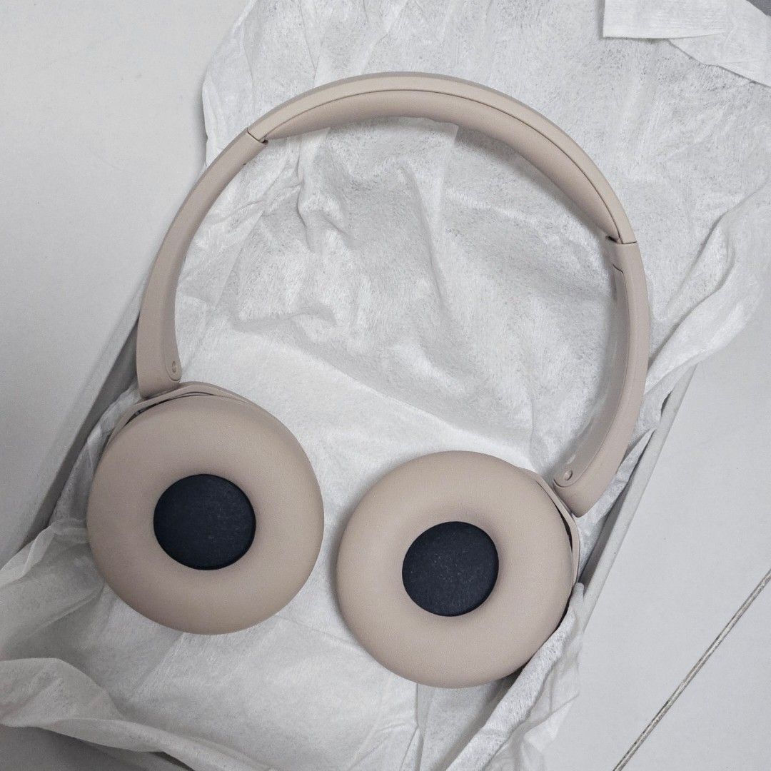 Sony WH-CH520 headphone (cream), Audio, Headphones & Headsets on Carousell